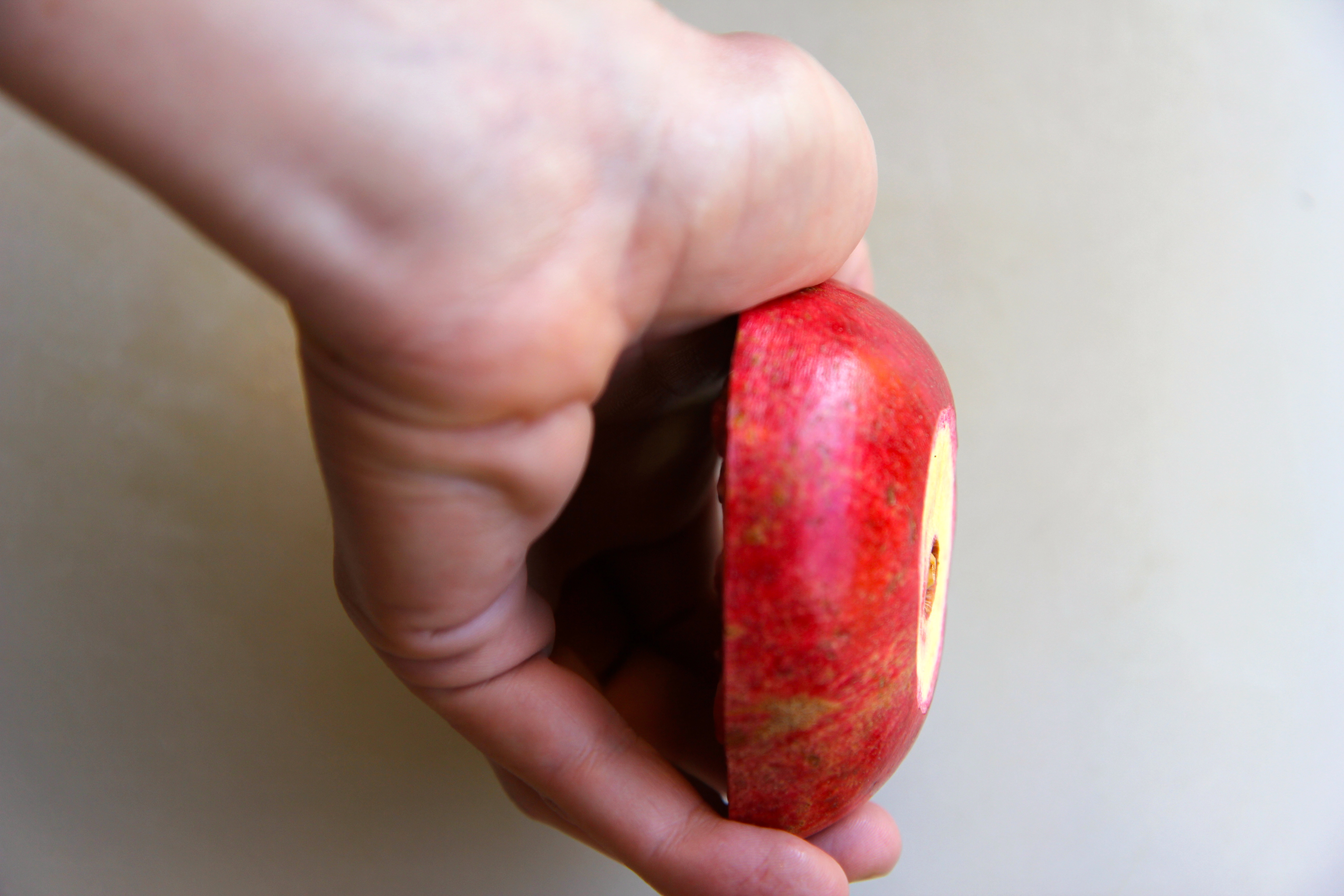 How to Deseed a Pomegranate : 9 Steps (with Pictures) - Instructables