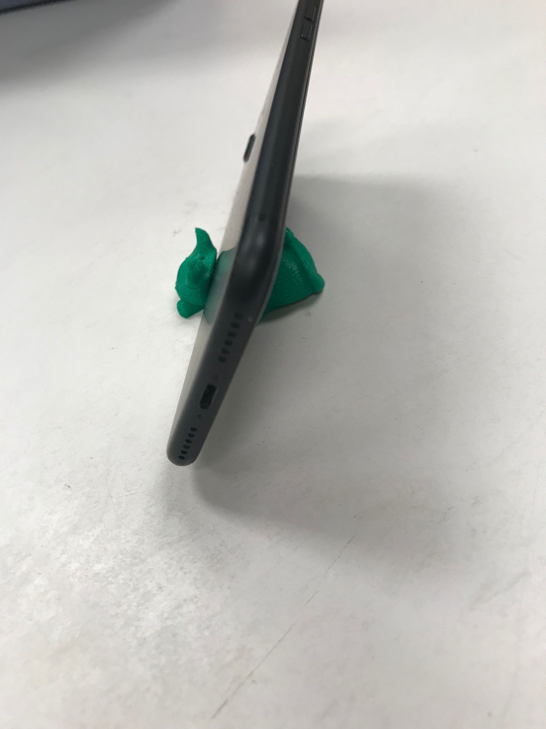 3D Printed Phone Stand Keychain : 3 Steps - Instructables