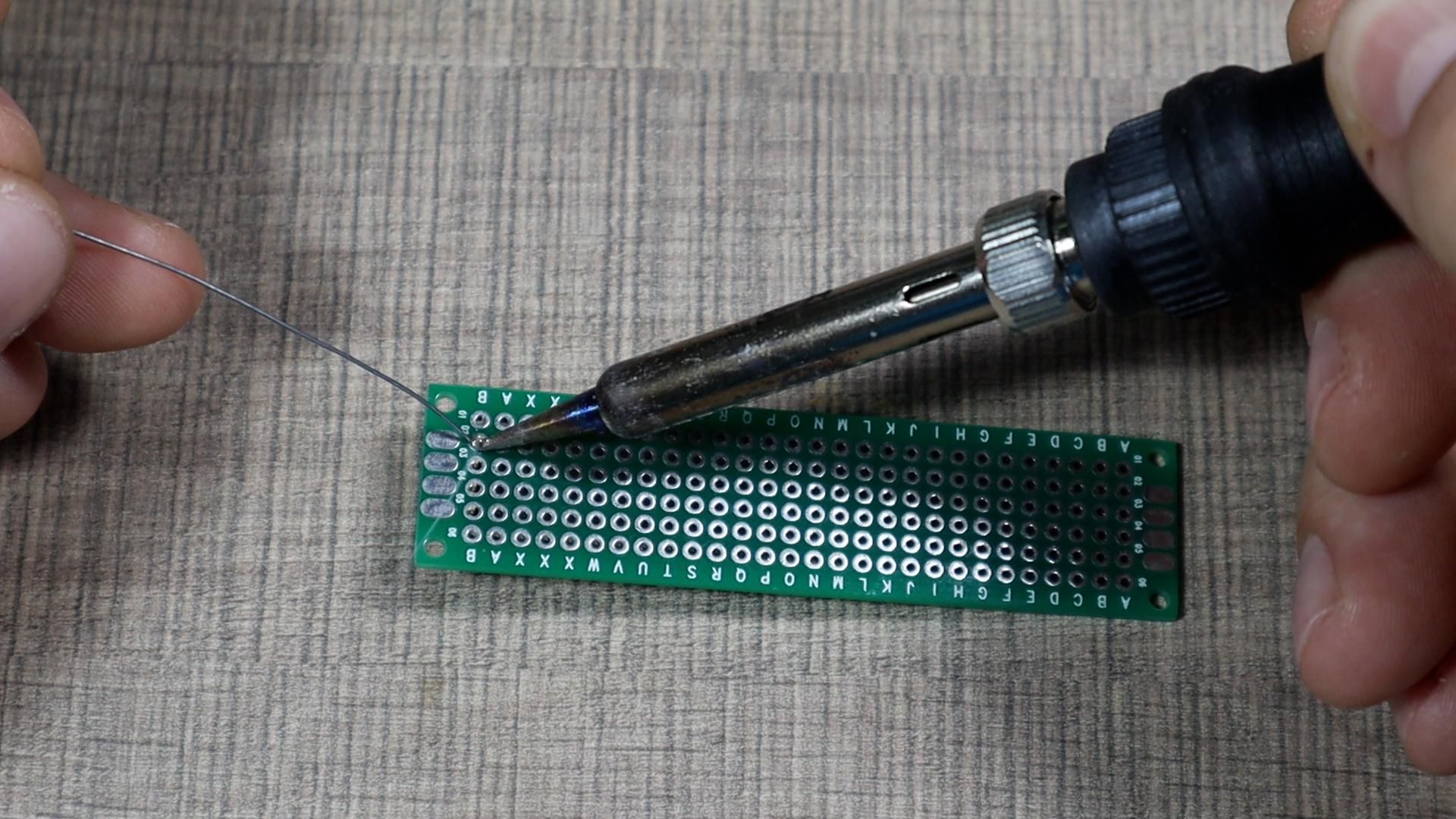 Single Transistor Voltage Level Shifter : 5 Steps - Instructables