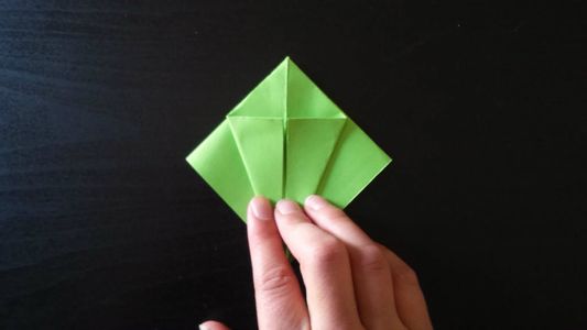 Origami Calyx for an Origami Rose : 9 Steps - Instructables