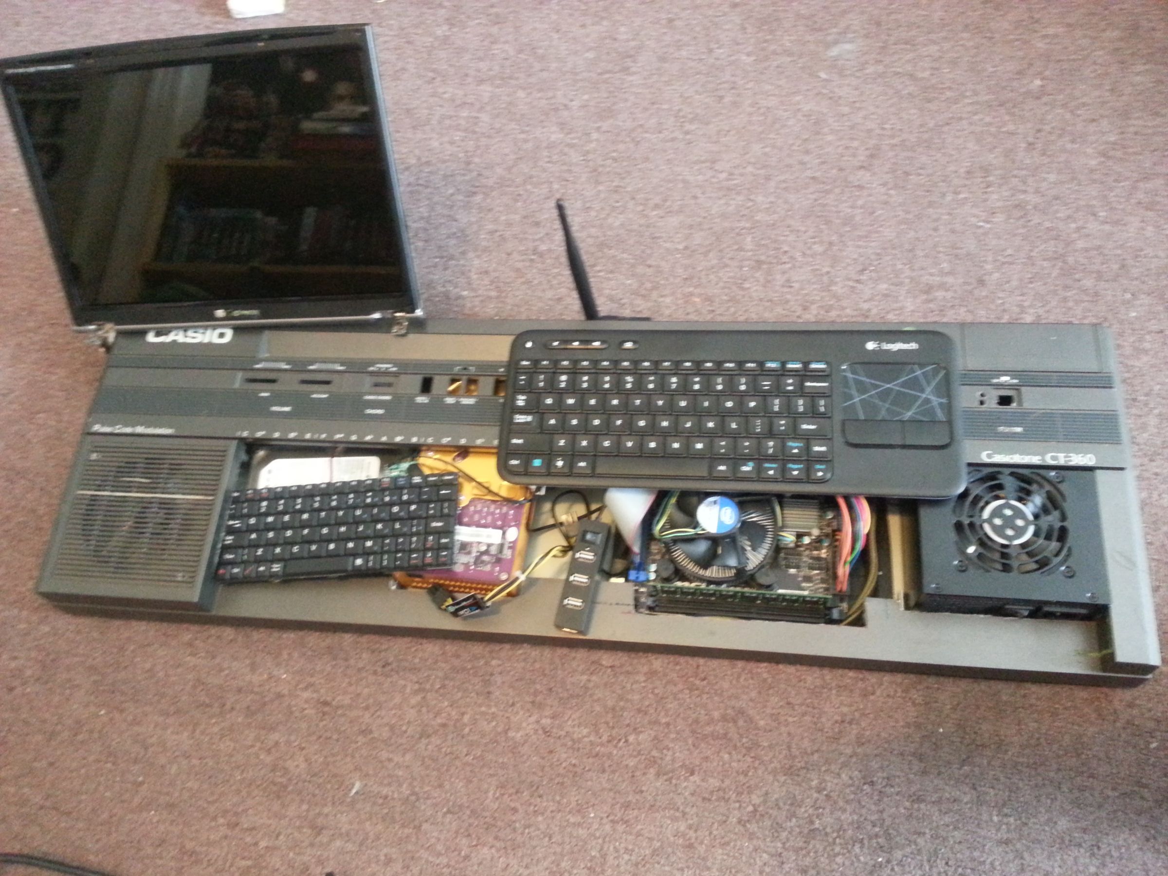 Portable PC Project Inspired by Shadowrun Cyberdeck : 4 Steps ...