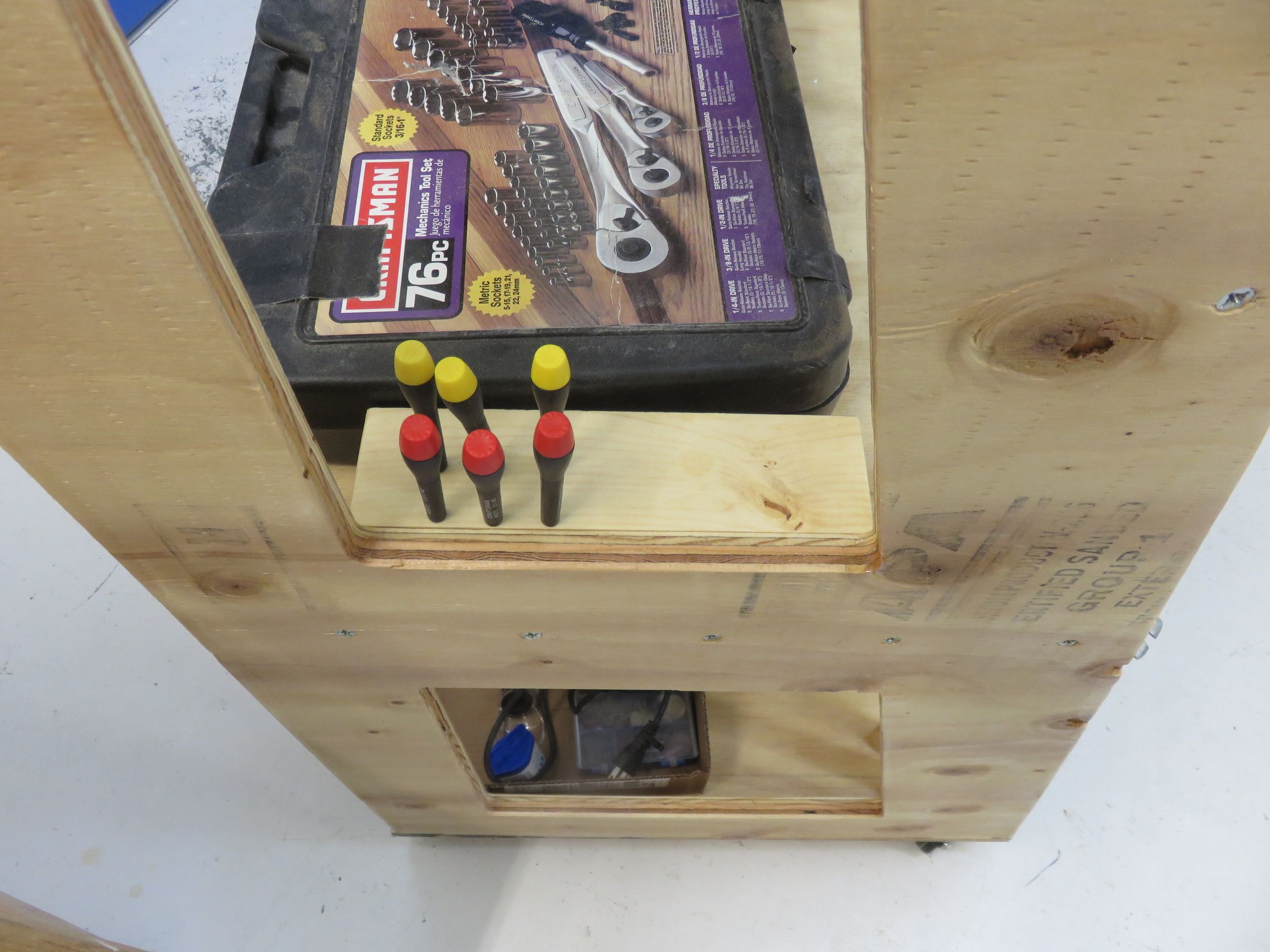 Movable Shop Tool Ladder : 5 Steps (with Pictures) - Instructables