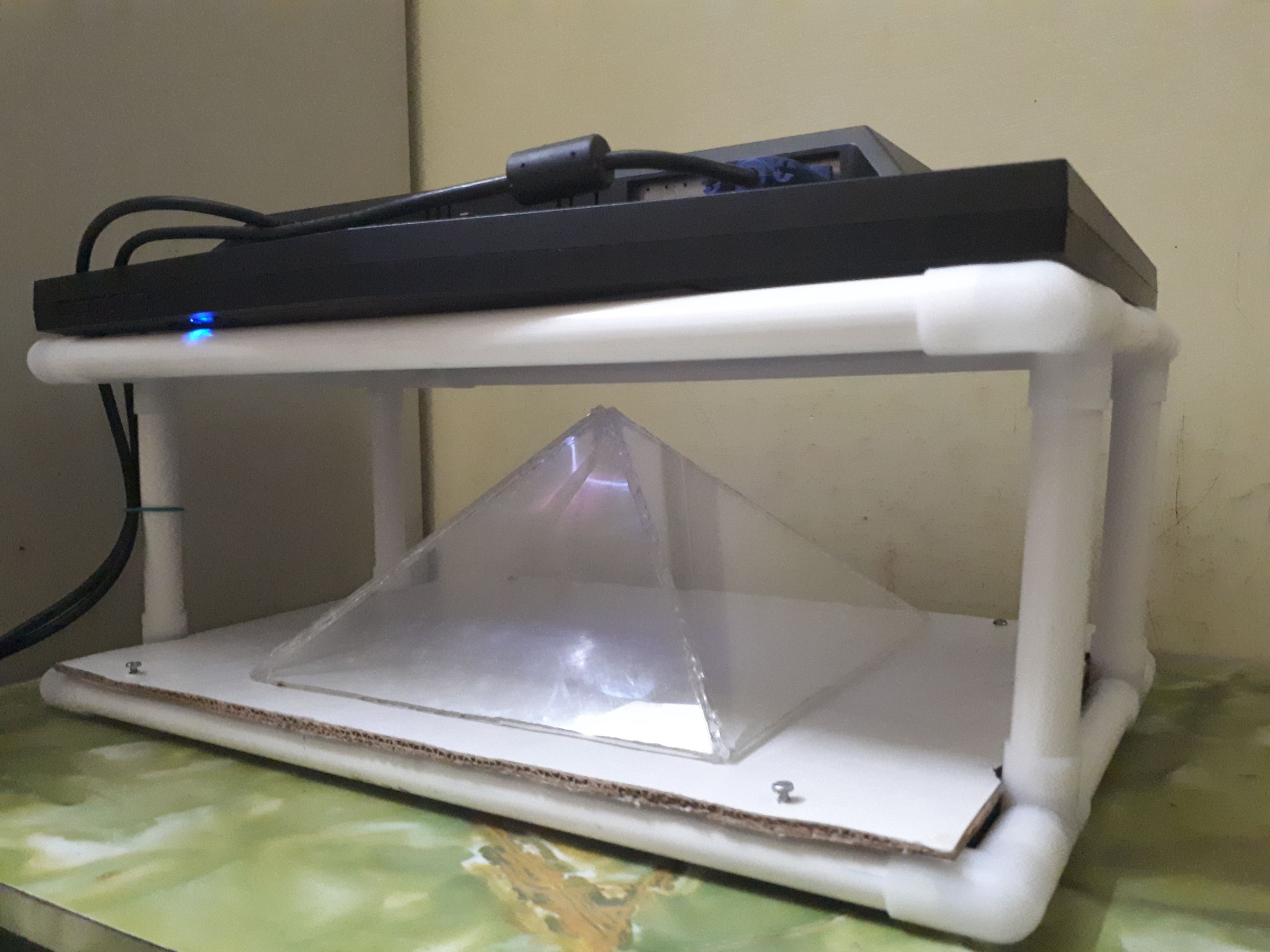 Unity Multiplayer 3D Hologram Game and Hologram Projector for PC : 16 ...