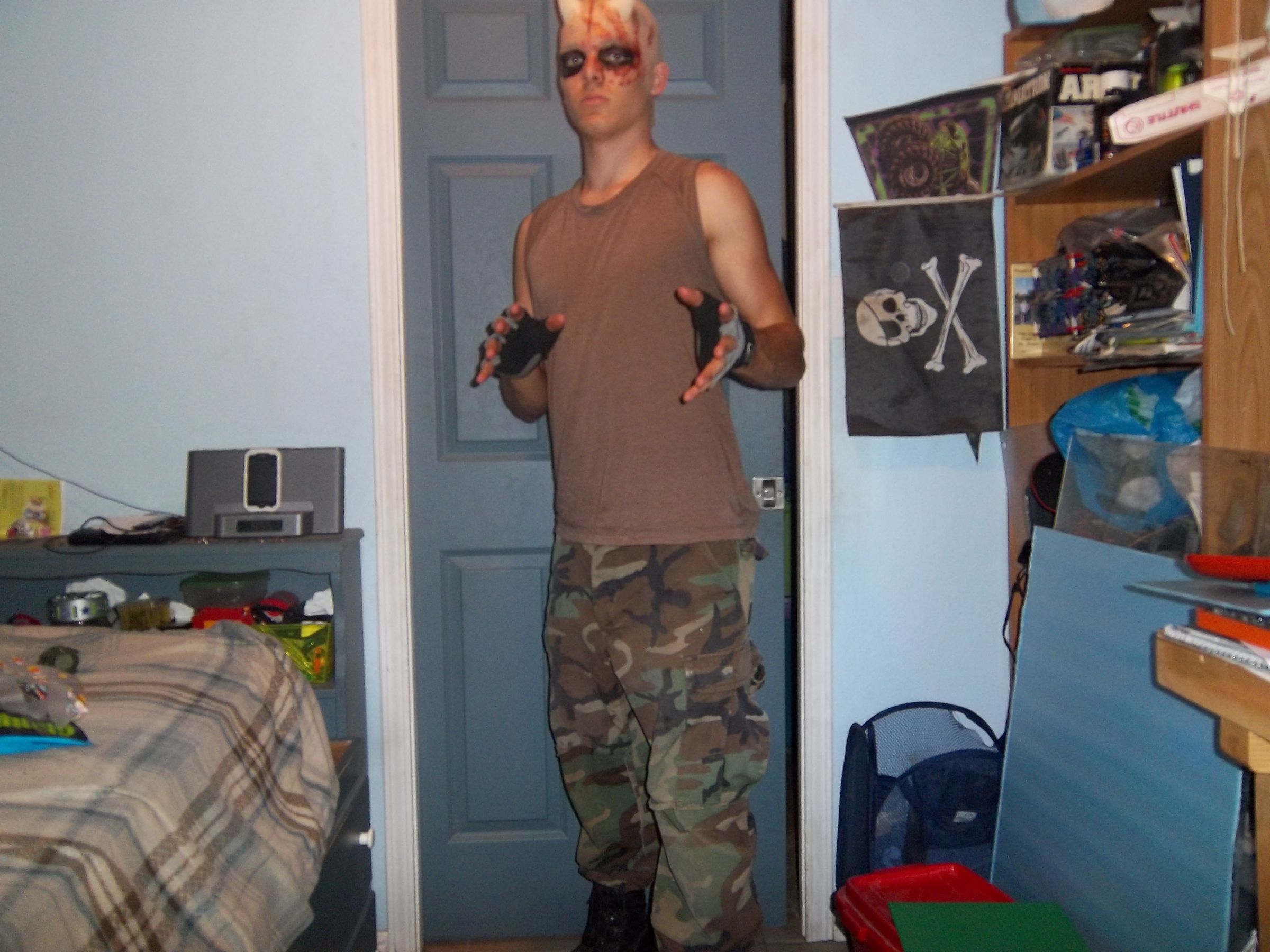 How to Be KnuckleHead the Mascot From Five Finger Death Punch : 4 Steps ...