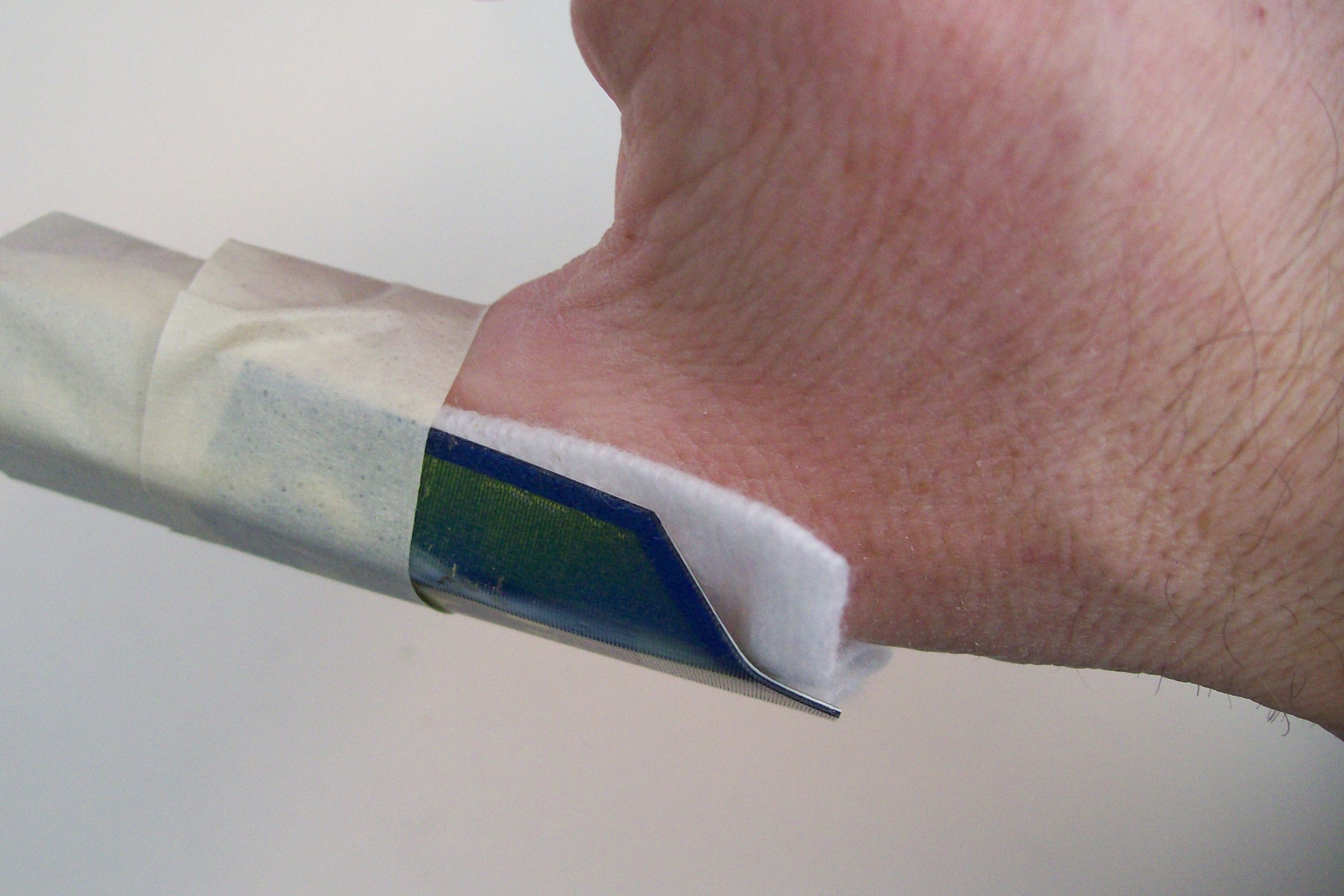 Impromptu Finger Splint : 7 Steps (with Pictures) - Instructables