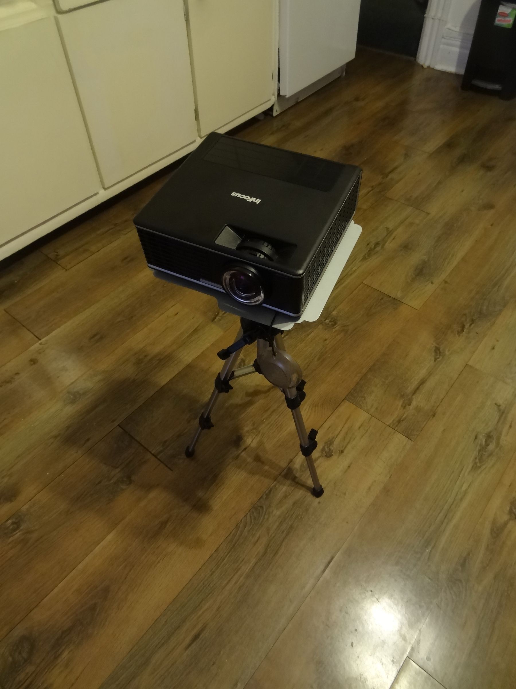 Projector Tripod Mount : 3 Steps - Instructables