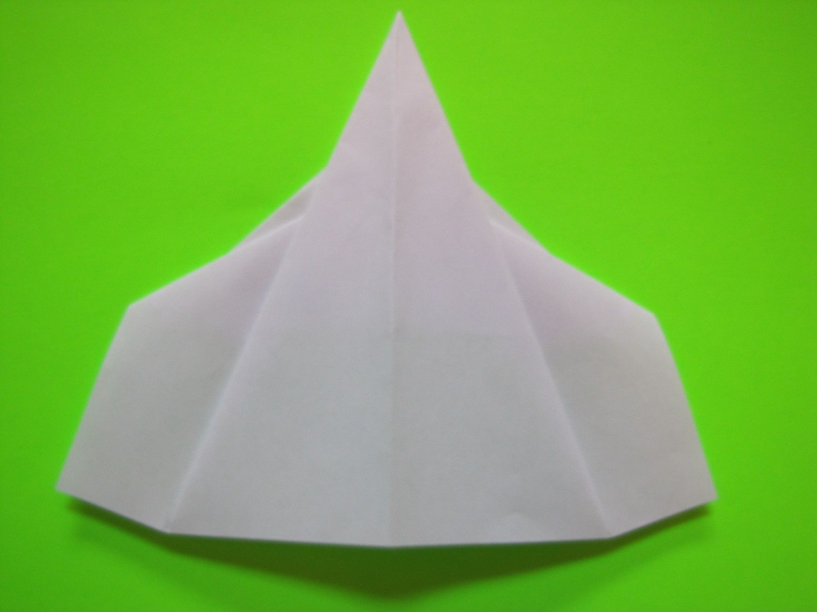 How to Make the Delta-Fighter Paper Plane : 12 Steps - Instructables