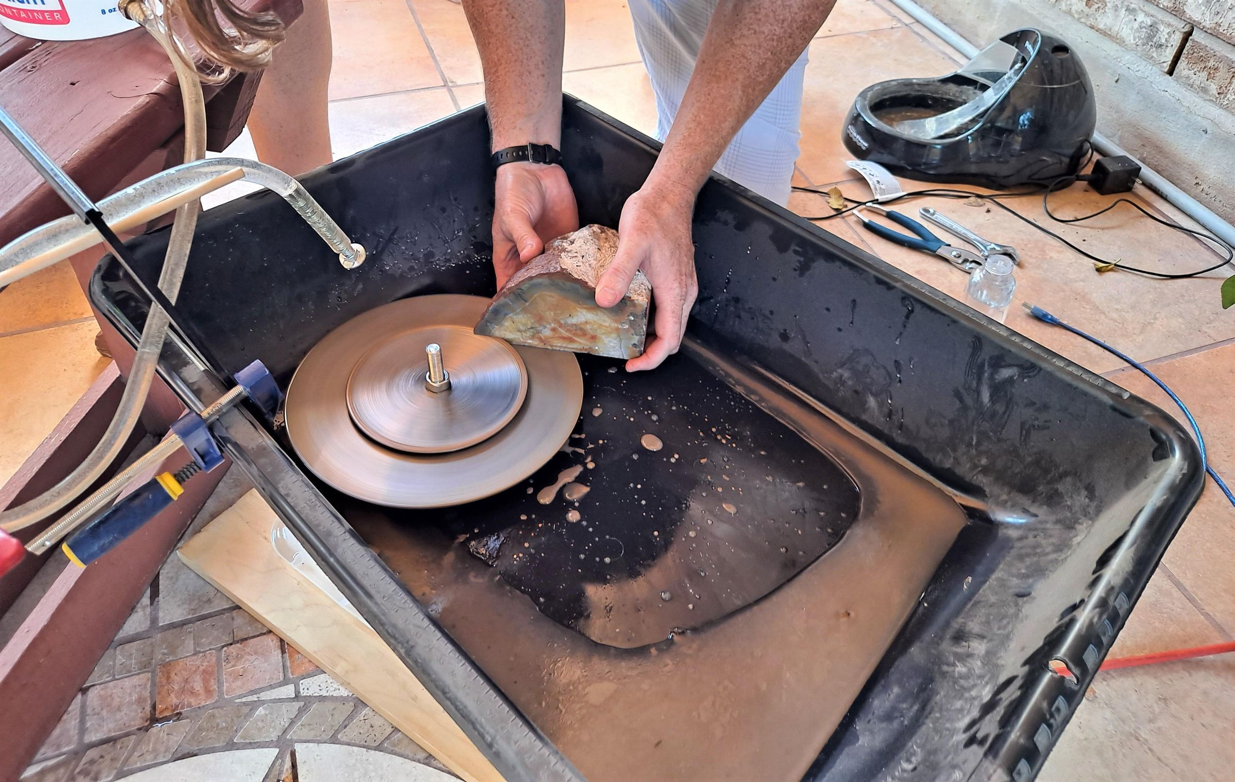 Slice Rocks Like Bread : 4 Steps - Instructables