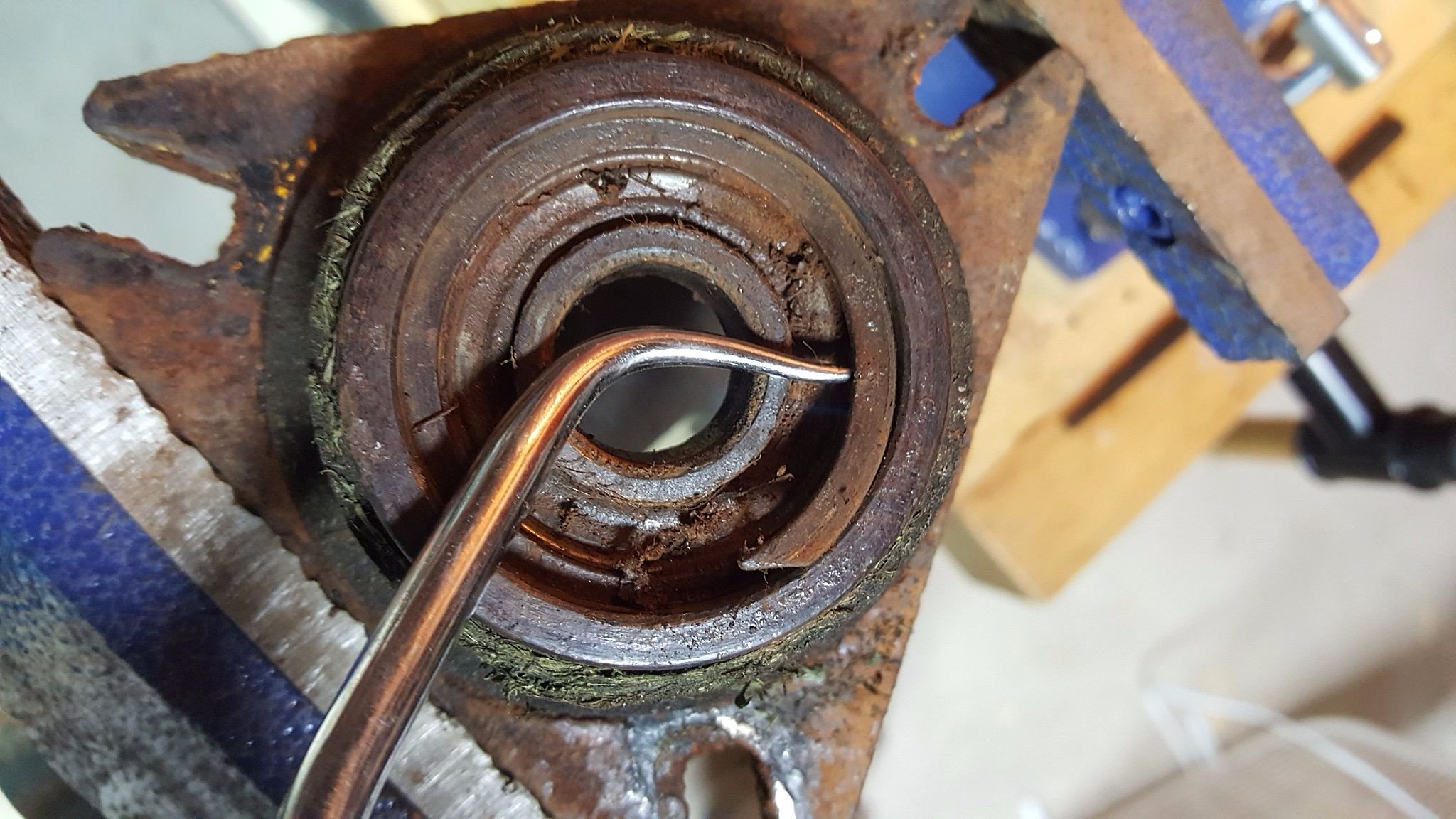 John Deere Mower Deck Spindle Bearing Replacement : 13 Steps (with ...