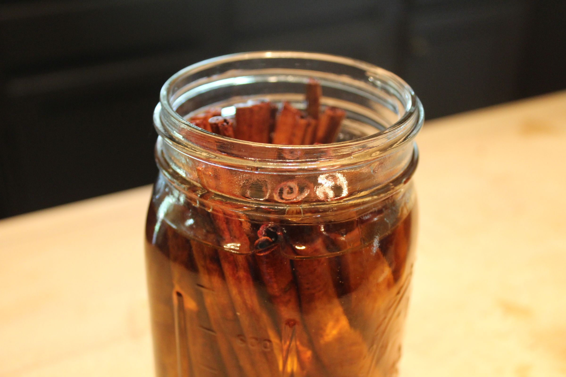 Make Homemade Cinnamon Oil : 4 Steps (with Pictures) - Instructables