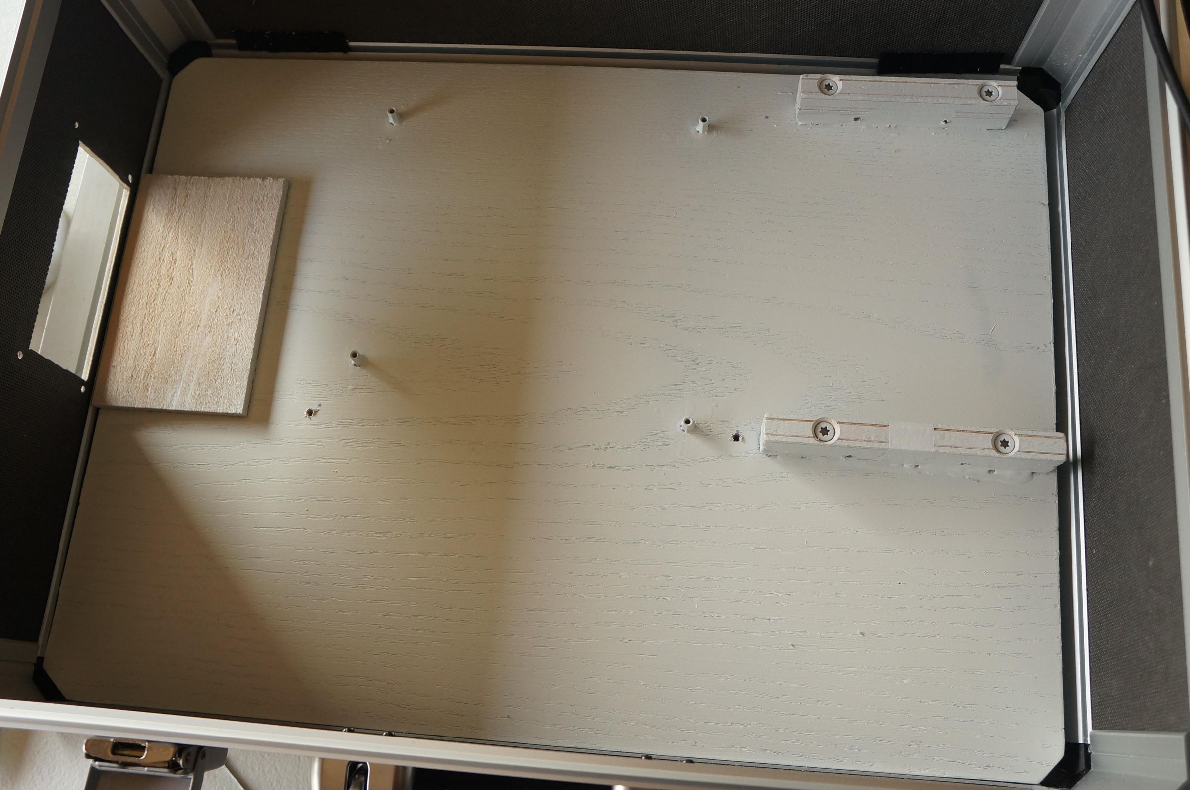 Cyberpunk Themed Briefcase Computer : 8 Steps (with Pictures ...