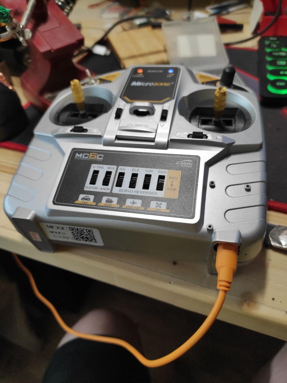 Conversion of the MICROZONE MC6c Flight Controller Into a HID Usb Joystick Using ARDUINO : 3 ...