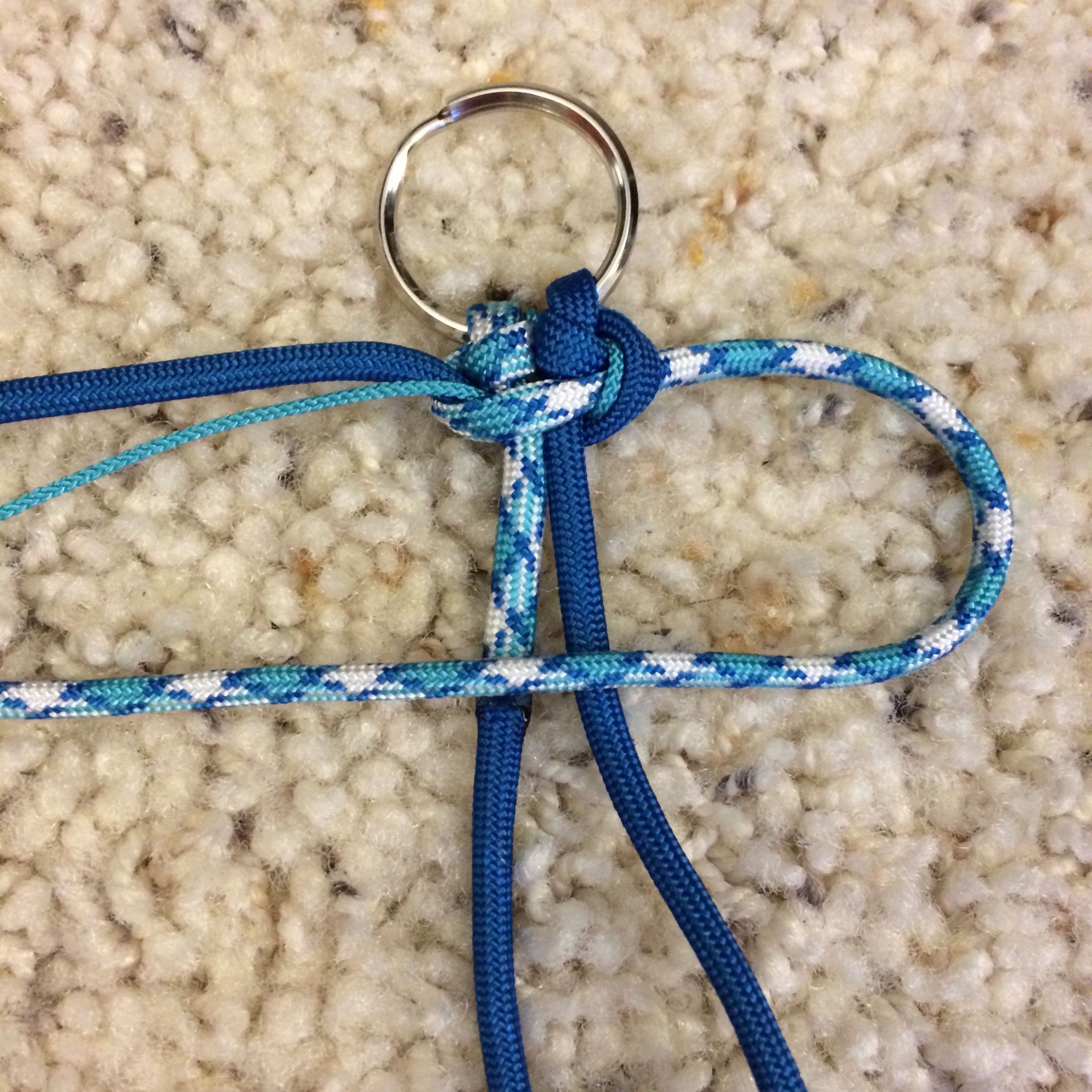 Paracord Keychain Instructions : 6 Steps - Instructables