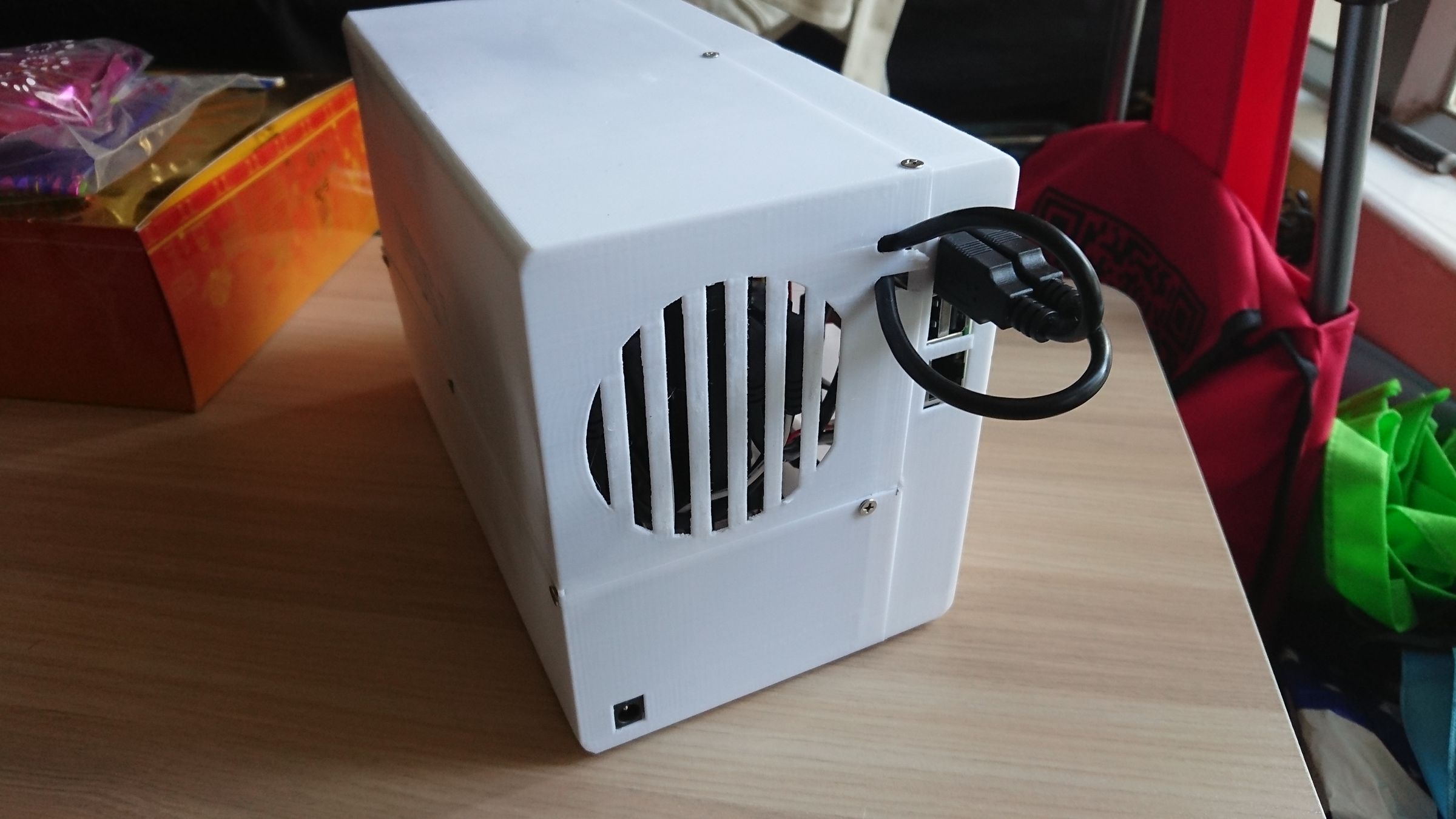 A Raspberry Pi NAS That Really Look Like a NAS : 13 Steps (with ...