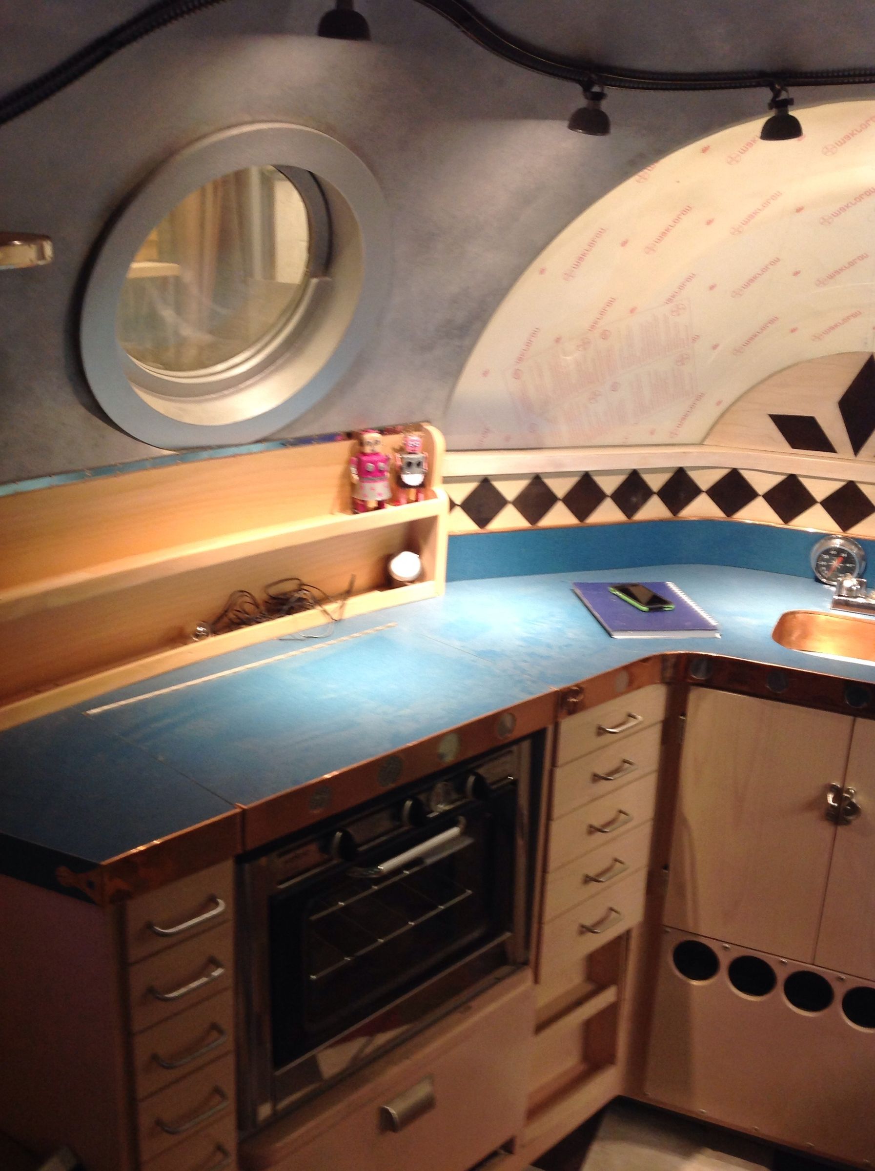 Rocket Camper Revealed : 6 Steps - Instructables