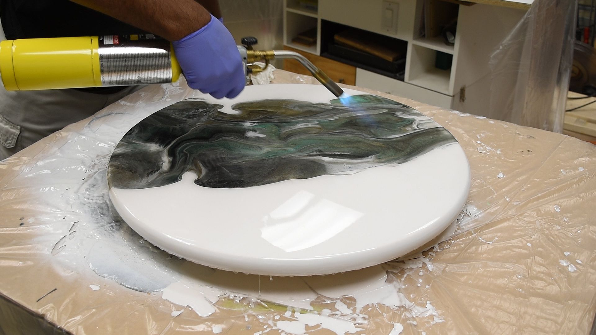 How to Make an Epoxy Resin Tabletop : 8 Steps (with Pictures ...