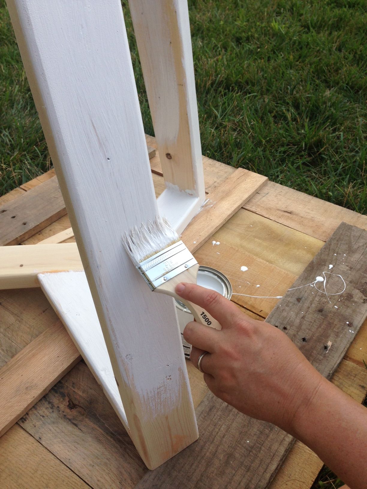 Simple Round Table : 15 Steps (with Pictures) - Instructables