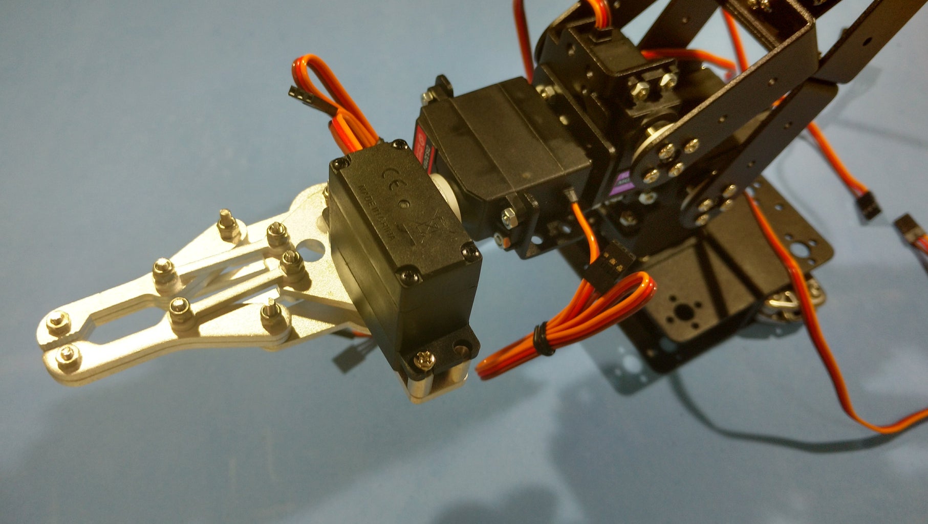 Nunchuk Controlled Robotic Arm With Arduino 14 Steps With Pictures Instructables