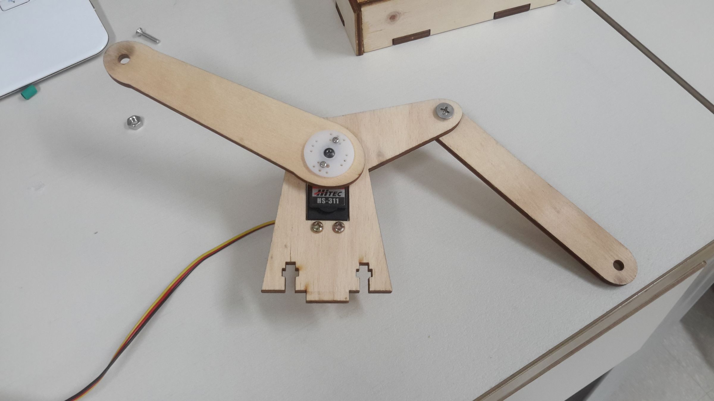 Robot Arm for Laser Cut : 9 Steps - Instructables