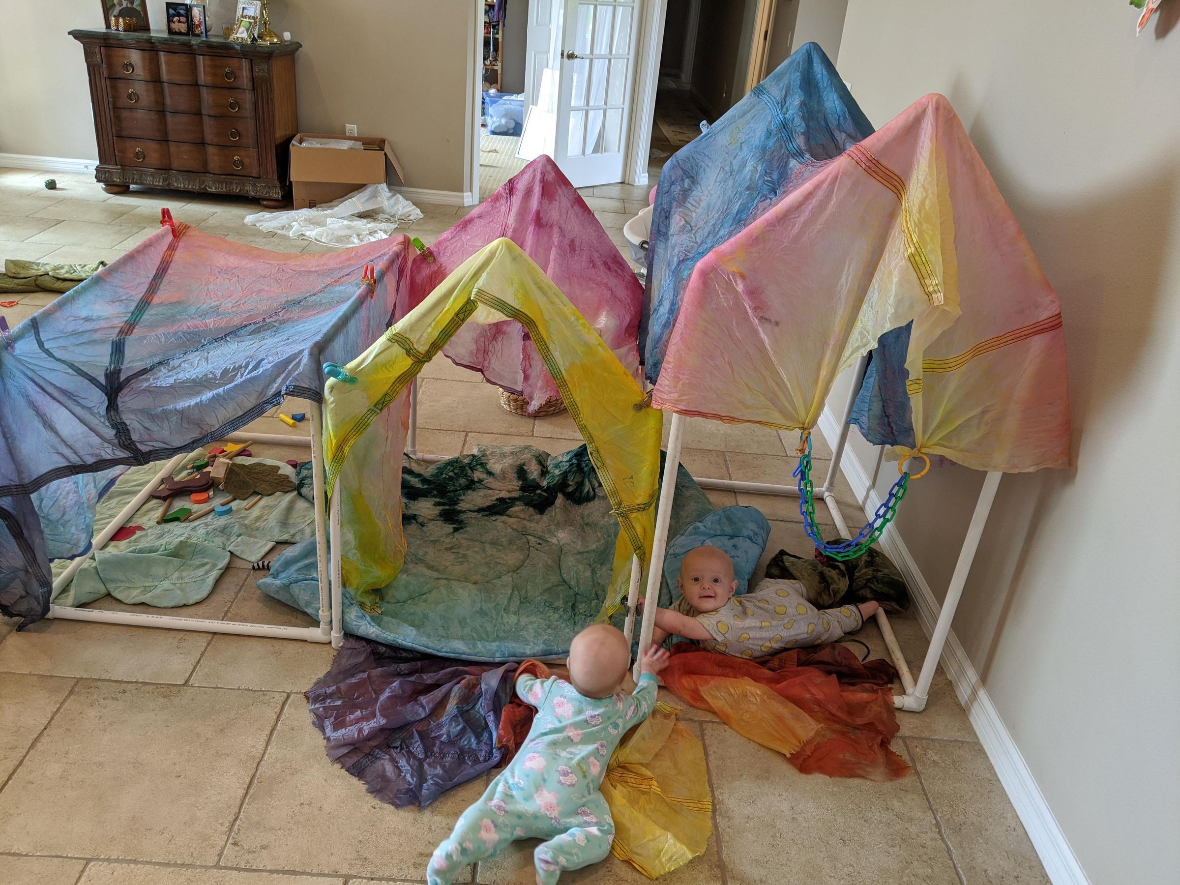 How to Dye a Parachute for Photography and Play Silks : 7 Steps (with ...