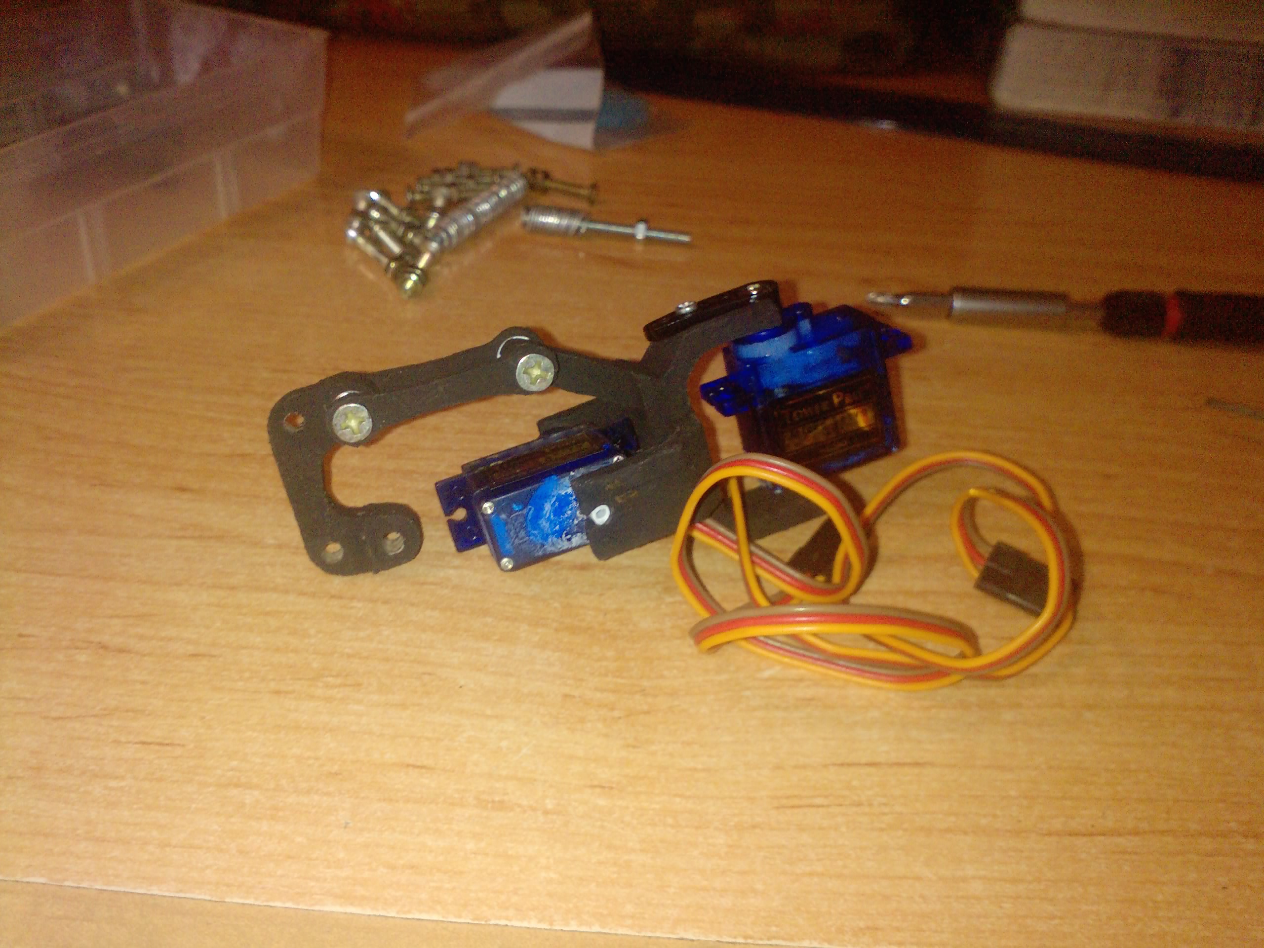 DIY Handmade Hexapod With Arduino (Hexdrake) : 19 Steps (with Pictures) - Instructables