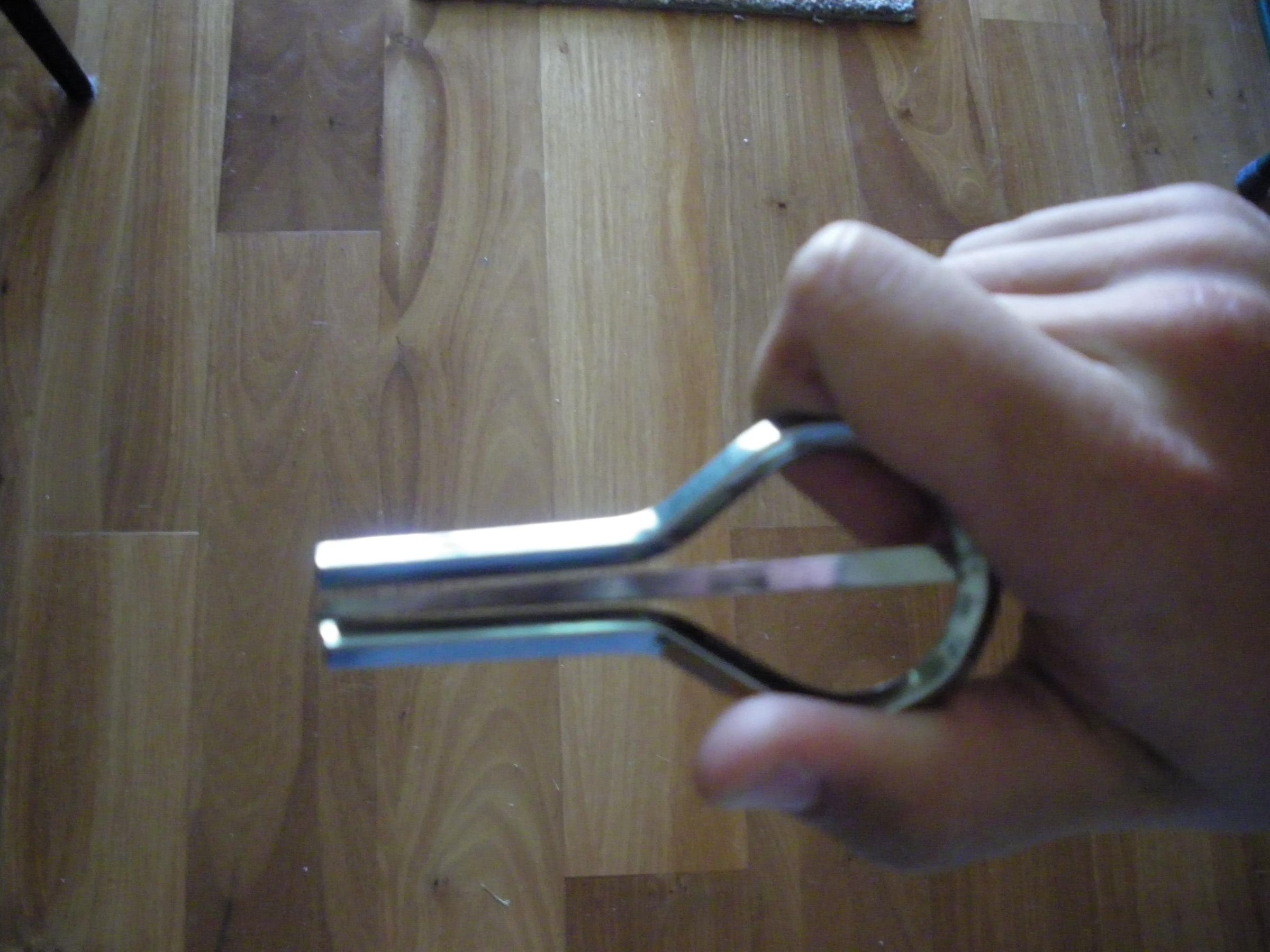 How to Play the Jews Harp : 4 Steps - Instructables
