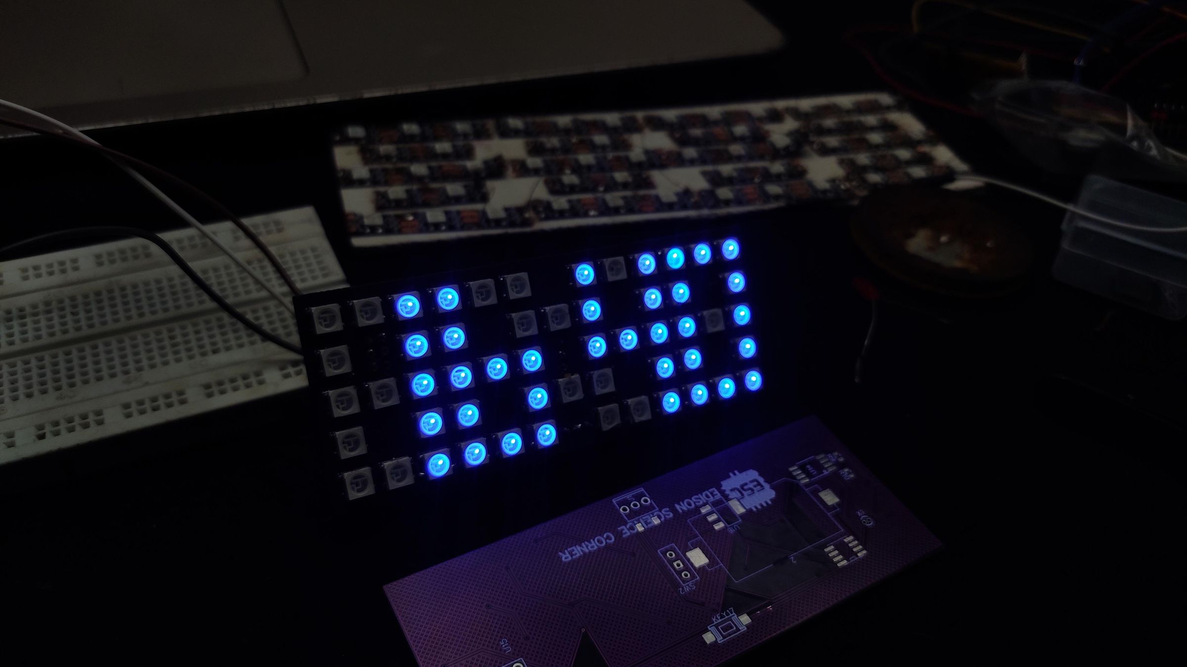 SIMPLE RGB DESKTOP CLOCK USING ATTINY85 : 9 Steps (with Pictures ...