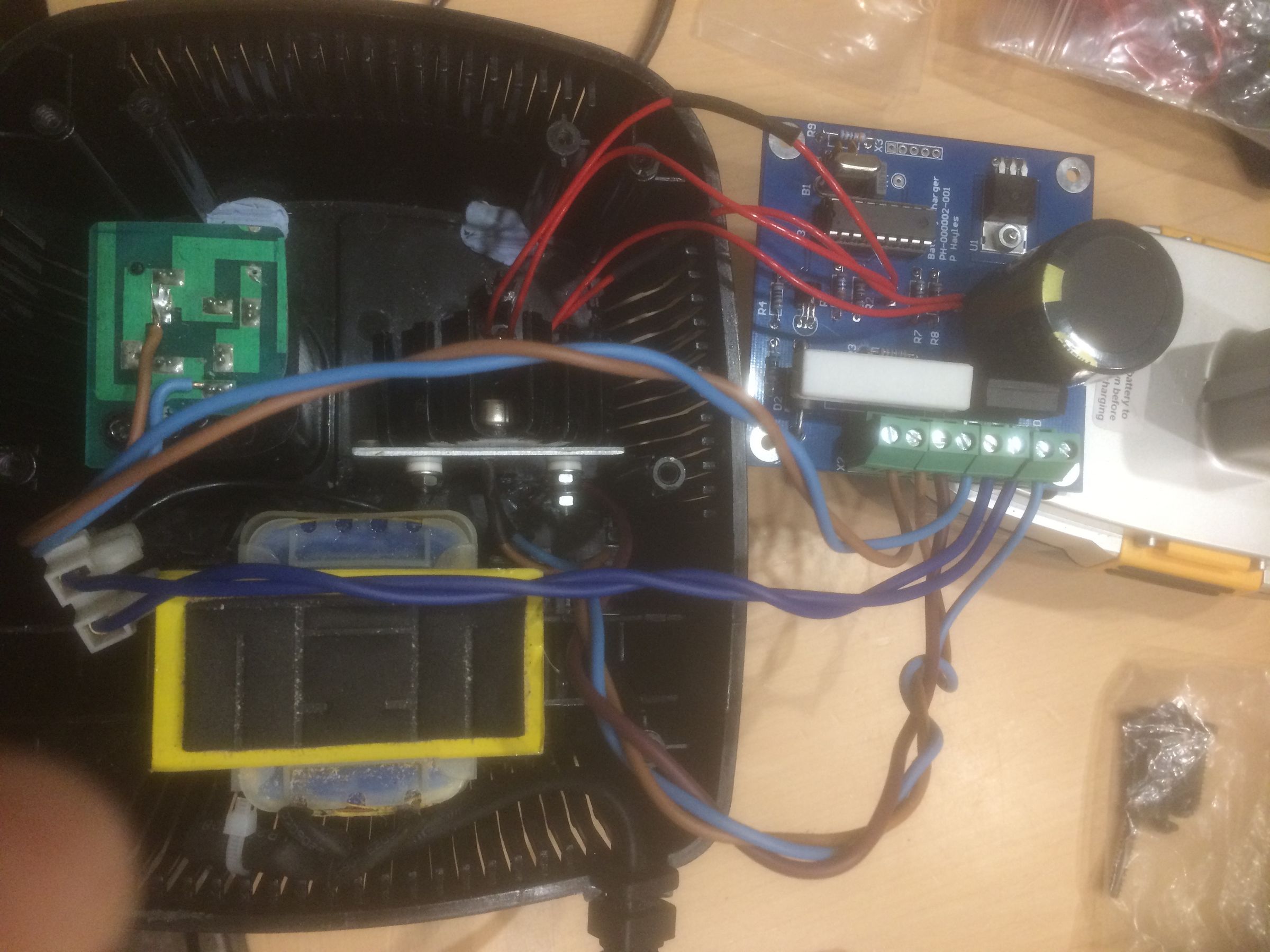 Hacking a Power Tool Battery Charger : 13 Steps (with Pictures ...