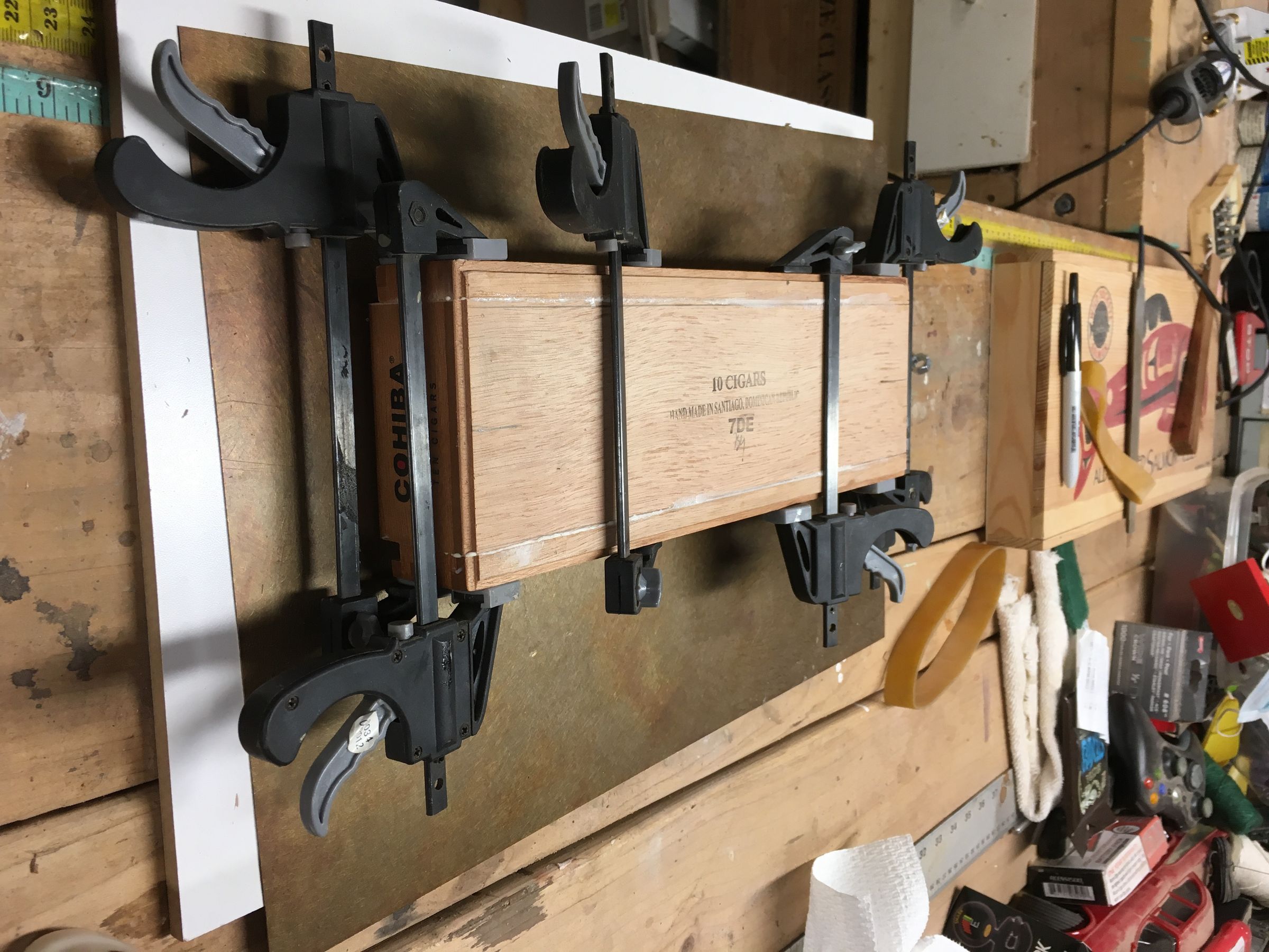 Cigar Box Fiddle / Violin : 8 Steps (with Pictures) - Instructables