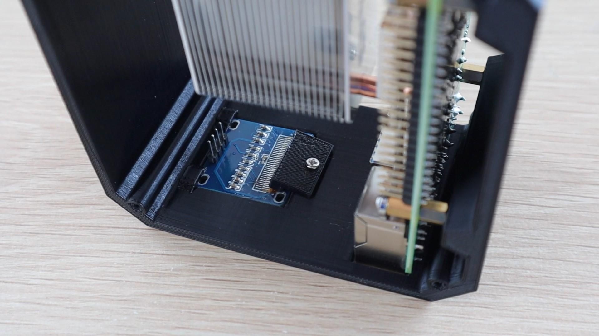 DIY Raspberry Pi Desktop Case With Stats Display : 9 Steps (with ...
