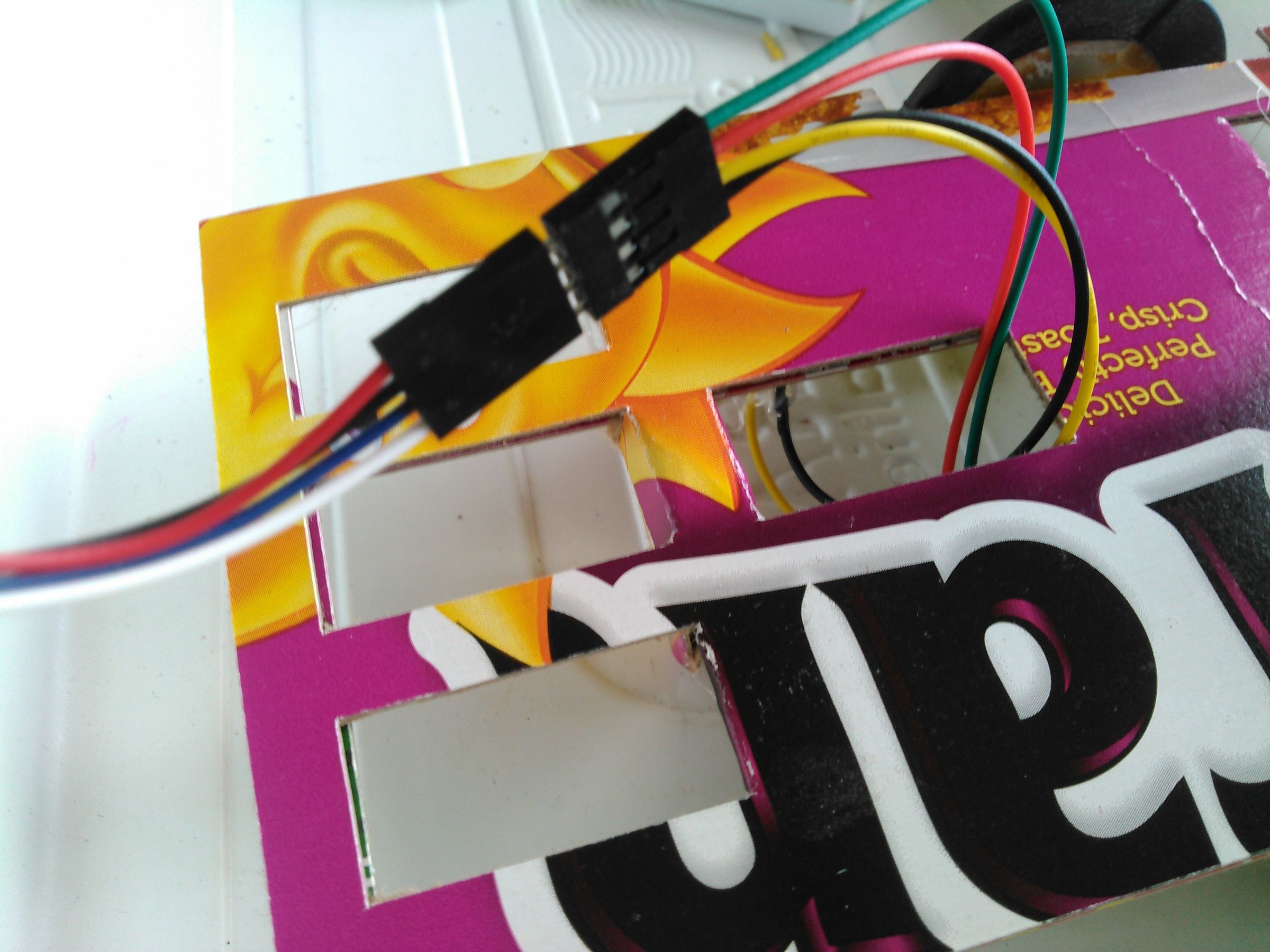 Cereal Box Robot Using Cricut Explore to Cut Chassis and Wheels : 19 ...