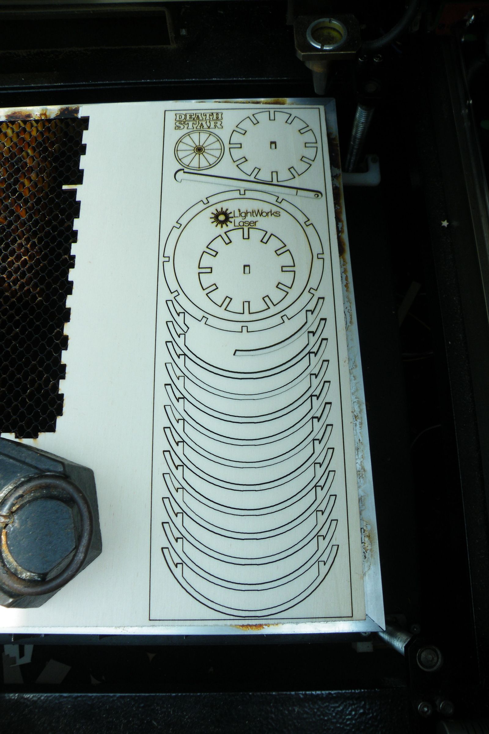 Laser Cut Death Star : 10 Steps (with Pictures) - Instructables