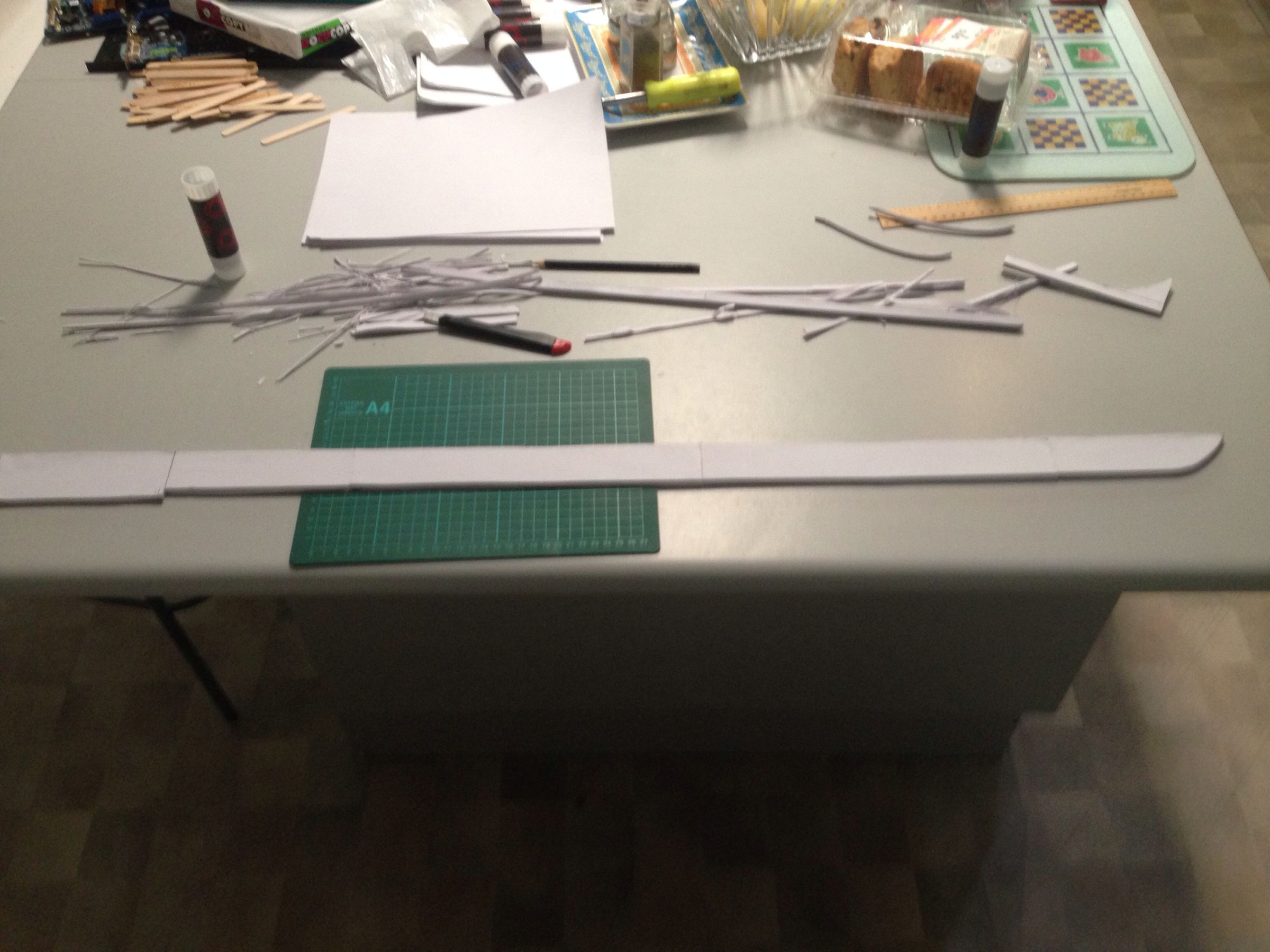 Paper Samurai Sword : 8 Steps - Instructables