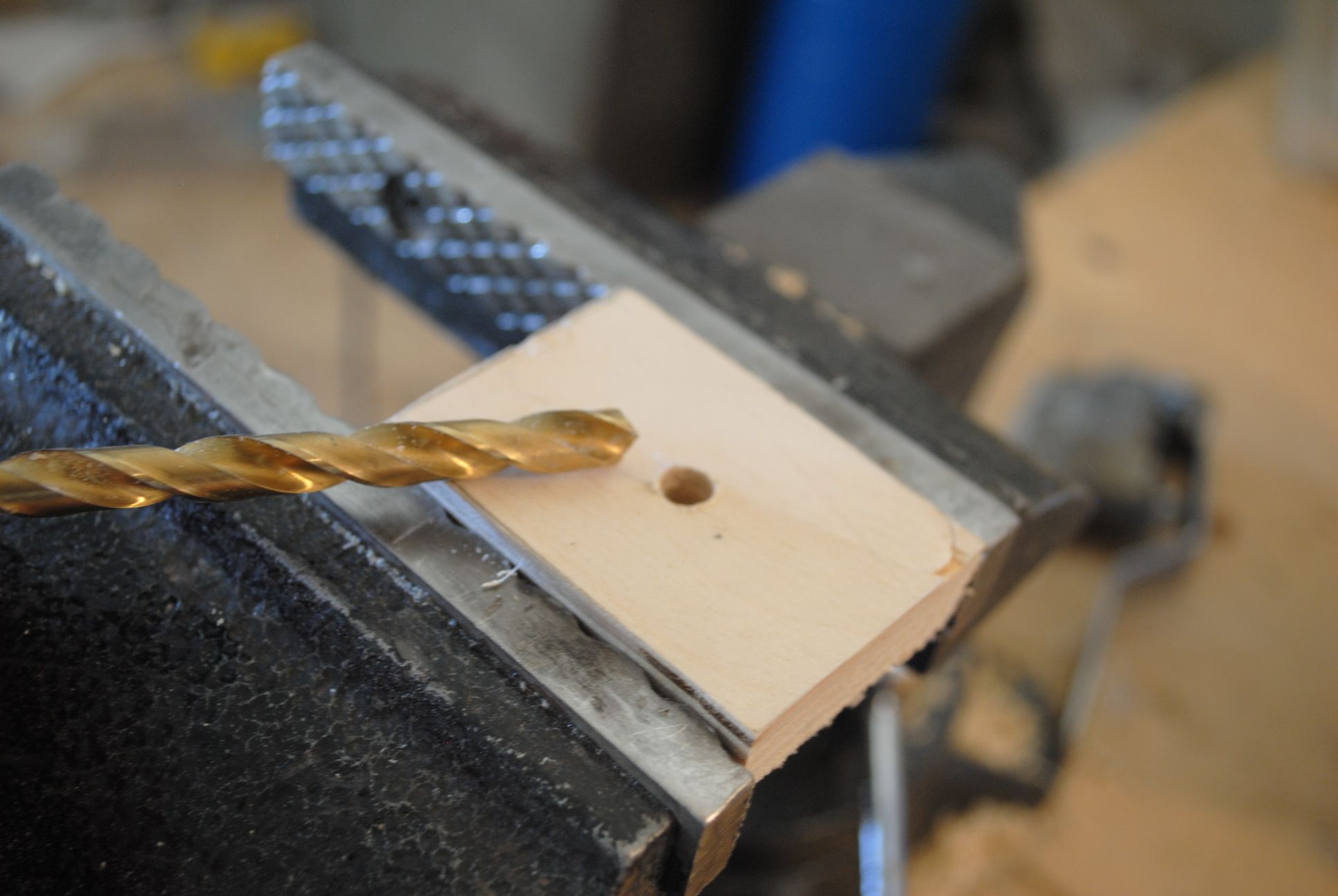 Rotary Tool Router : 9 Steps (with Pictures) - Instructables