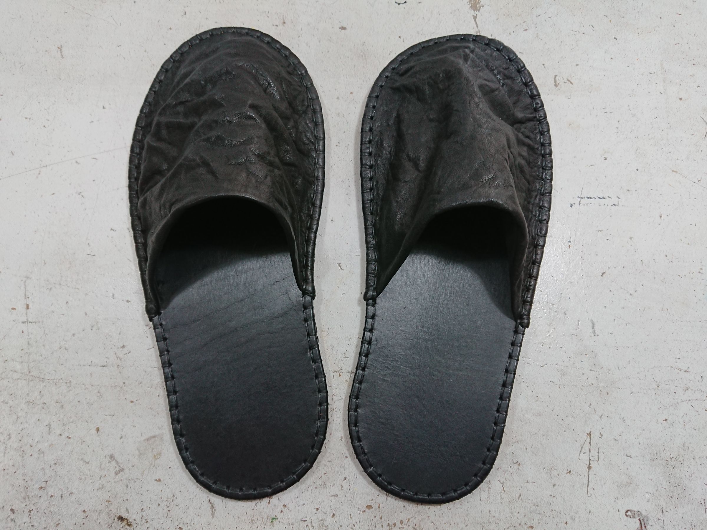 Making Leather Slippers : 9 Steps (with Pictures) - Instructables