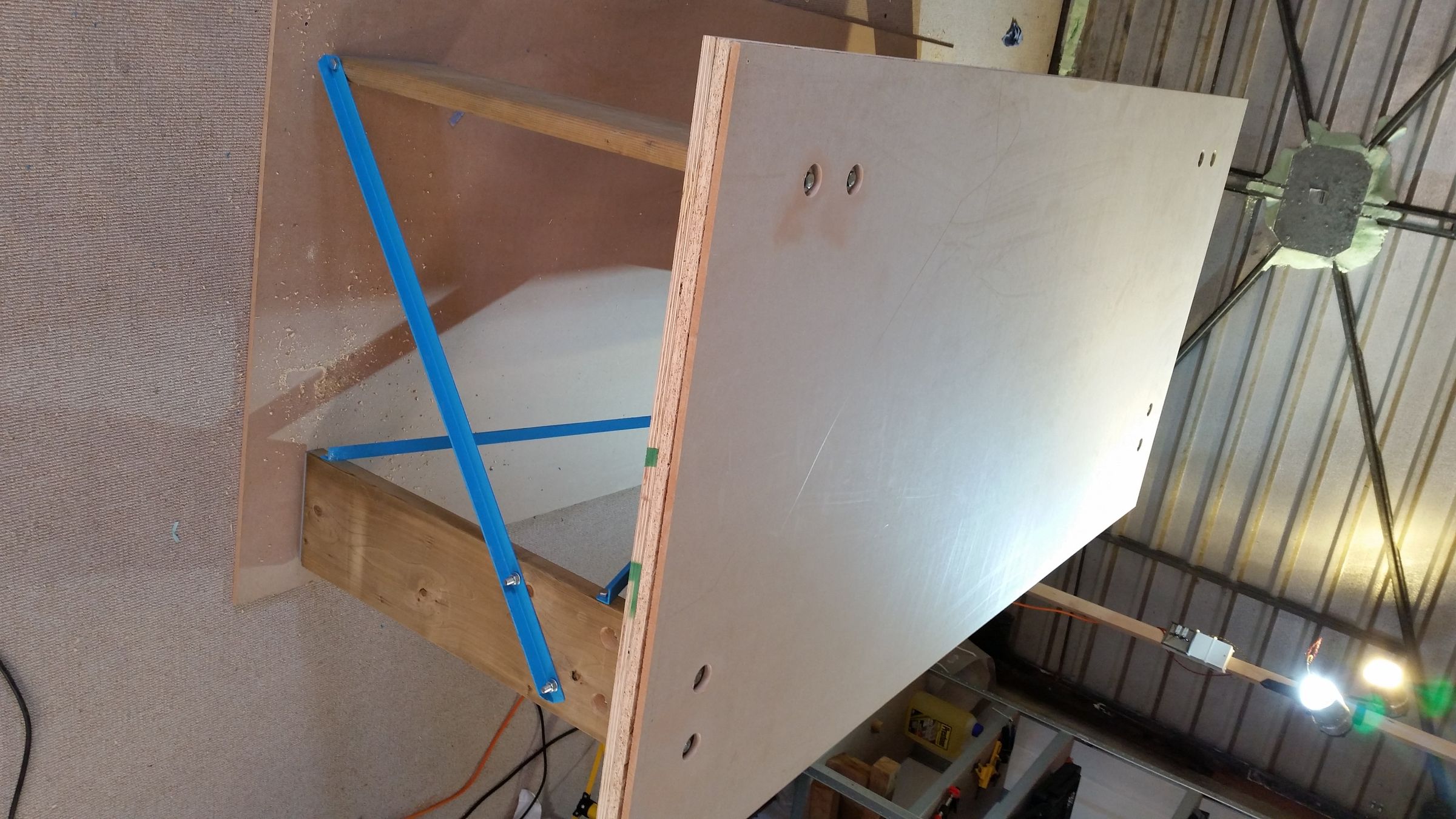 Very STURDY and Flat 4'x8' Workbench Table : 10 Steps (with Pictures ...