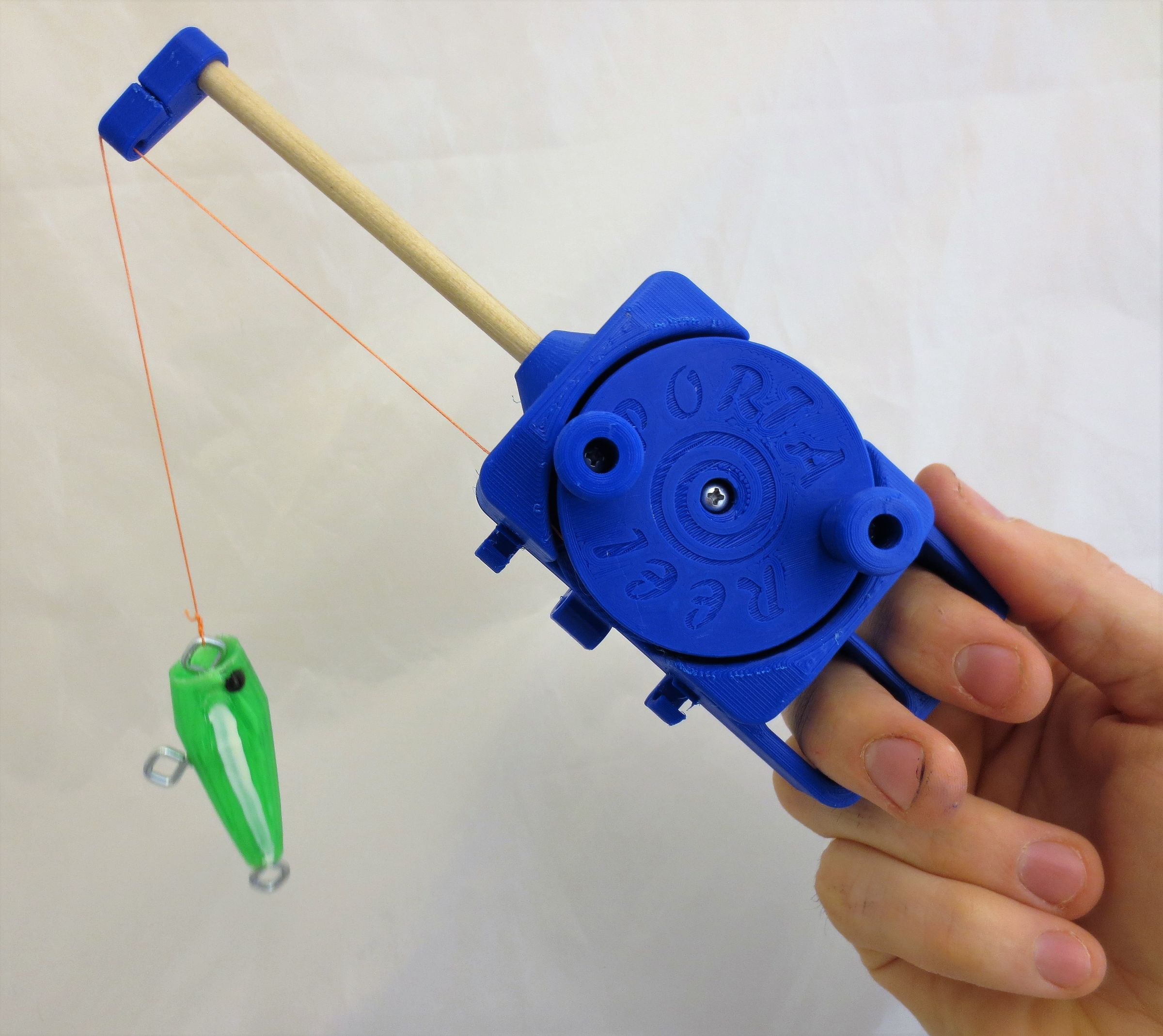 PortaReel Portable Fishing Pole : 6 Steps (with Pictures) - Instructables