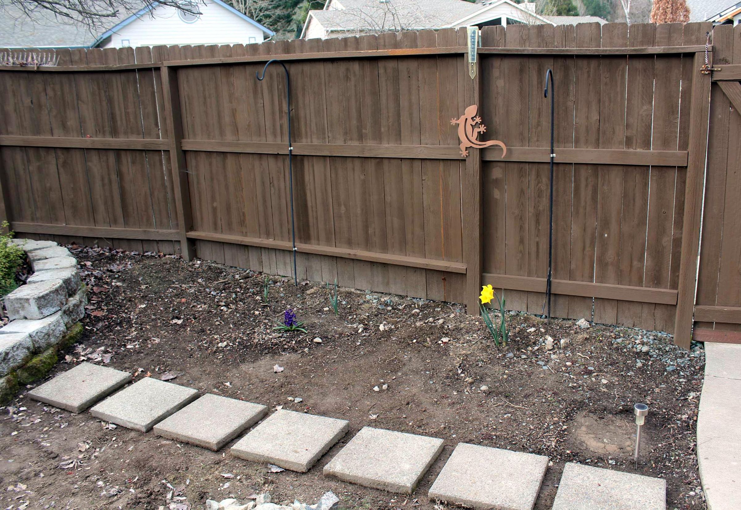 Raised Outdoor Planter Boxes : 13 Steps (with Pictures) - Instructables