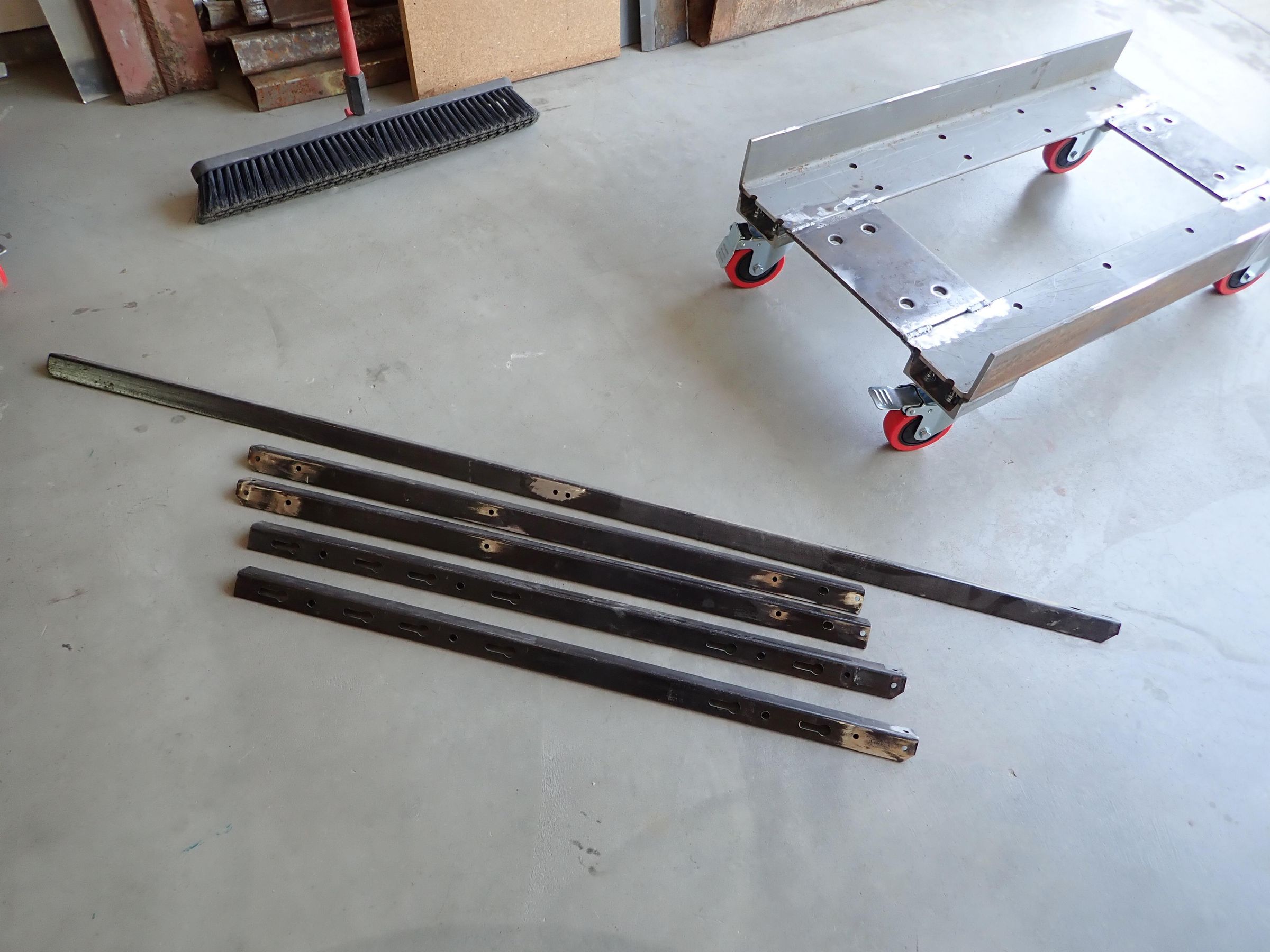 Metal A-Frame Storage Cart : 16 Steps (with Pictures) - Instructables