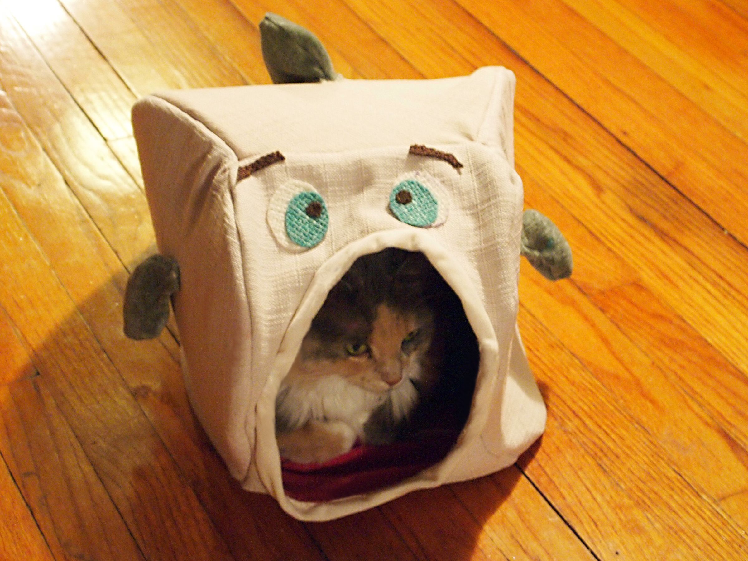 How to Sew a Fish Cat House : 8 Steps (with Pictures) - Instructables