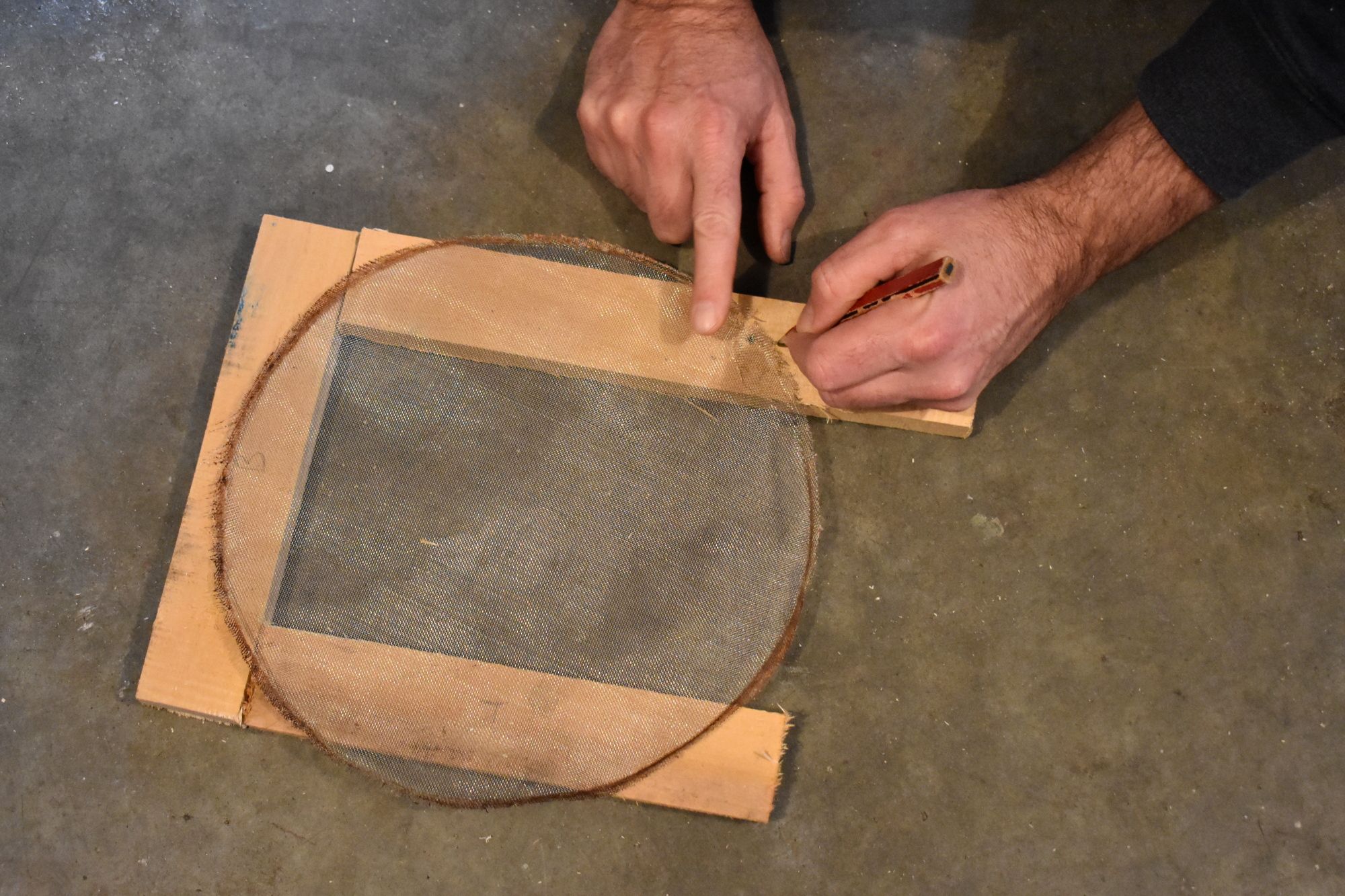Paper Mould and Deckle : 4 Steps (with Pictures) - Instructables