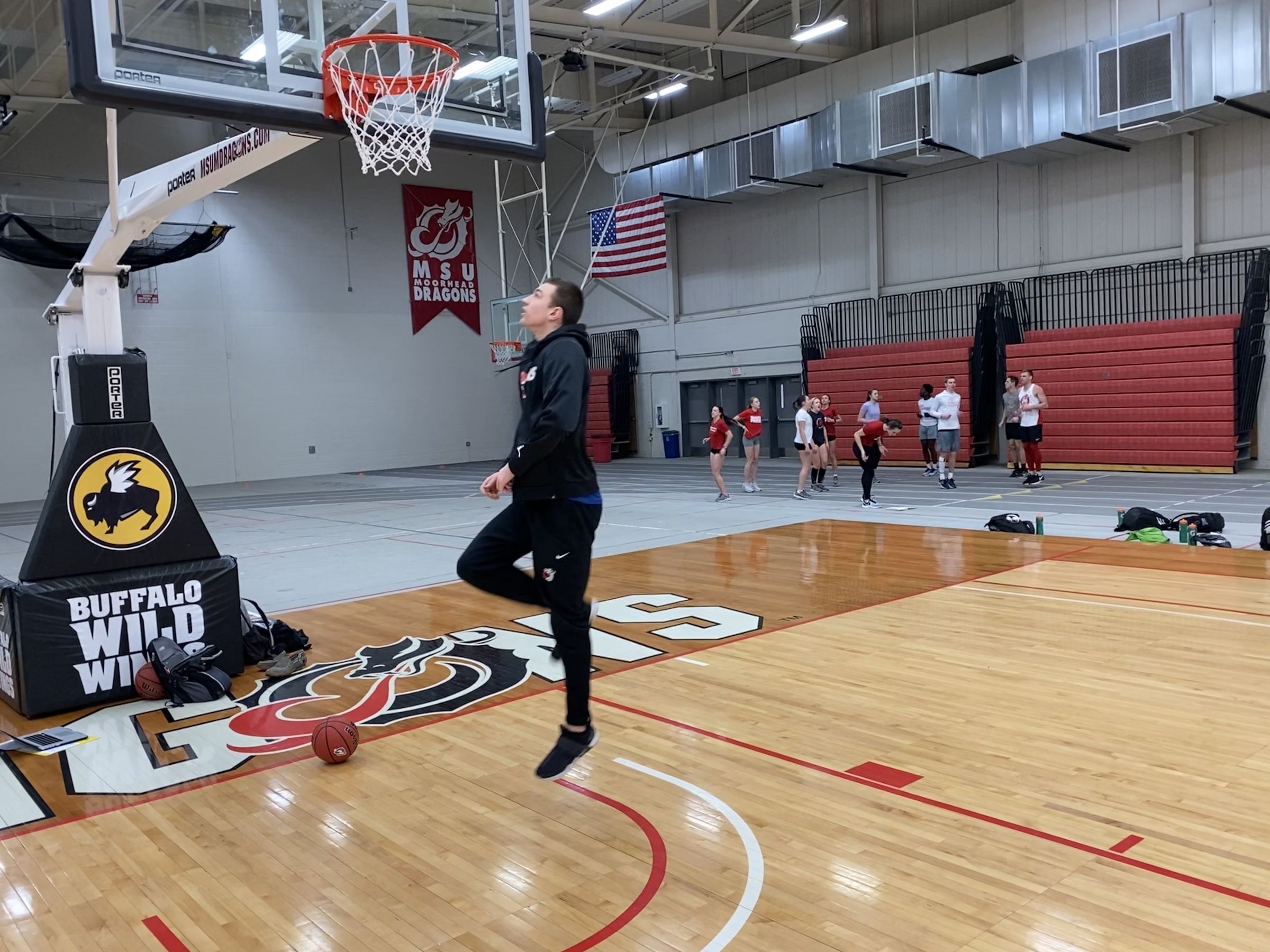 How to Make a Layup! (with Both Hands!) : 14 Steps - Instructables