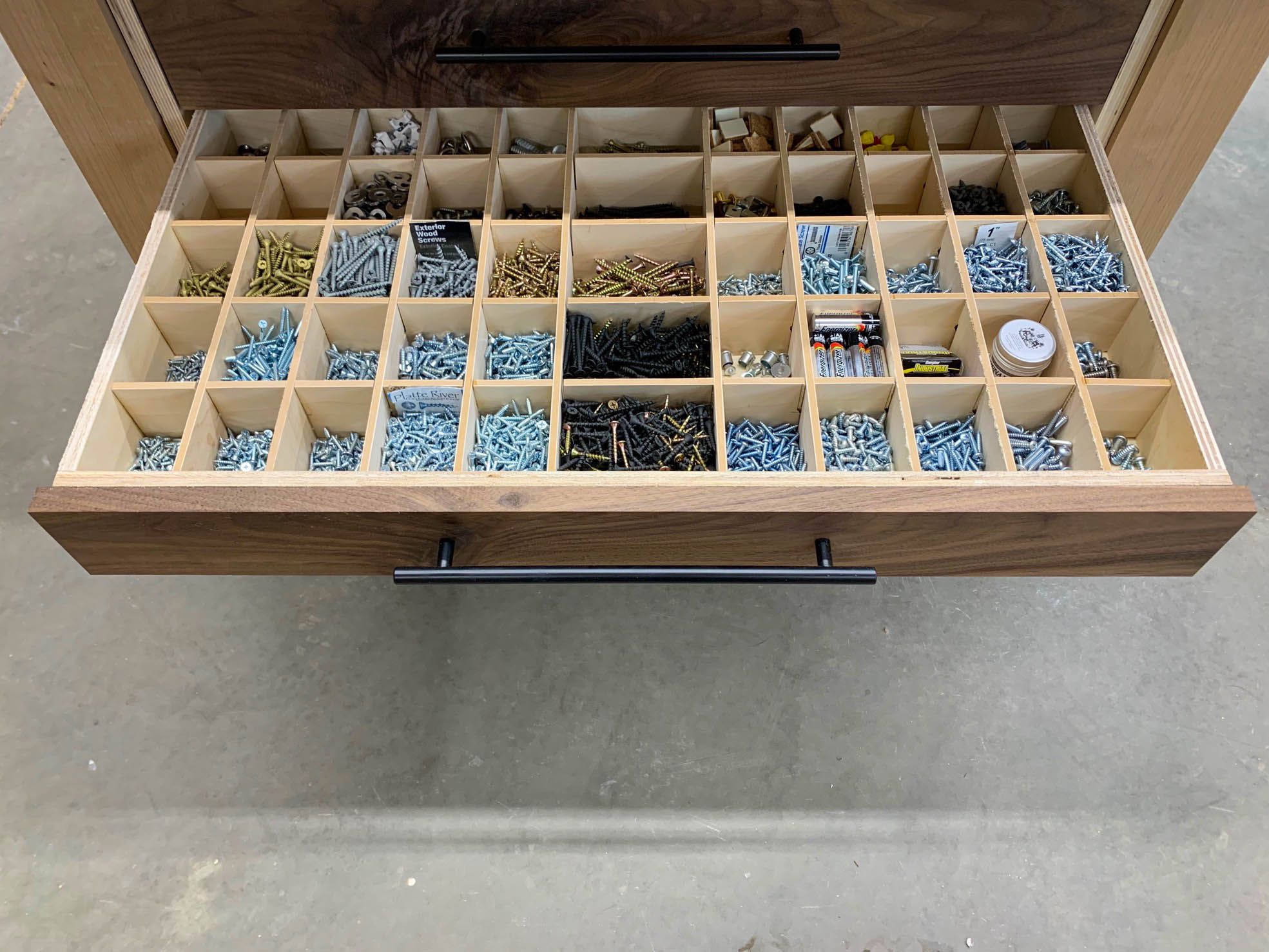 Assembly Table With Storage : 17 Steps (with Pictures) - Instructables