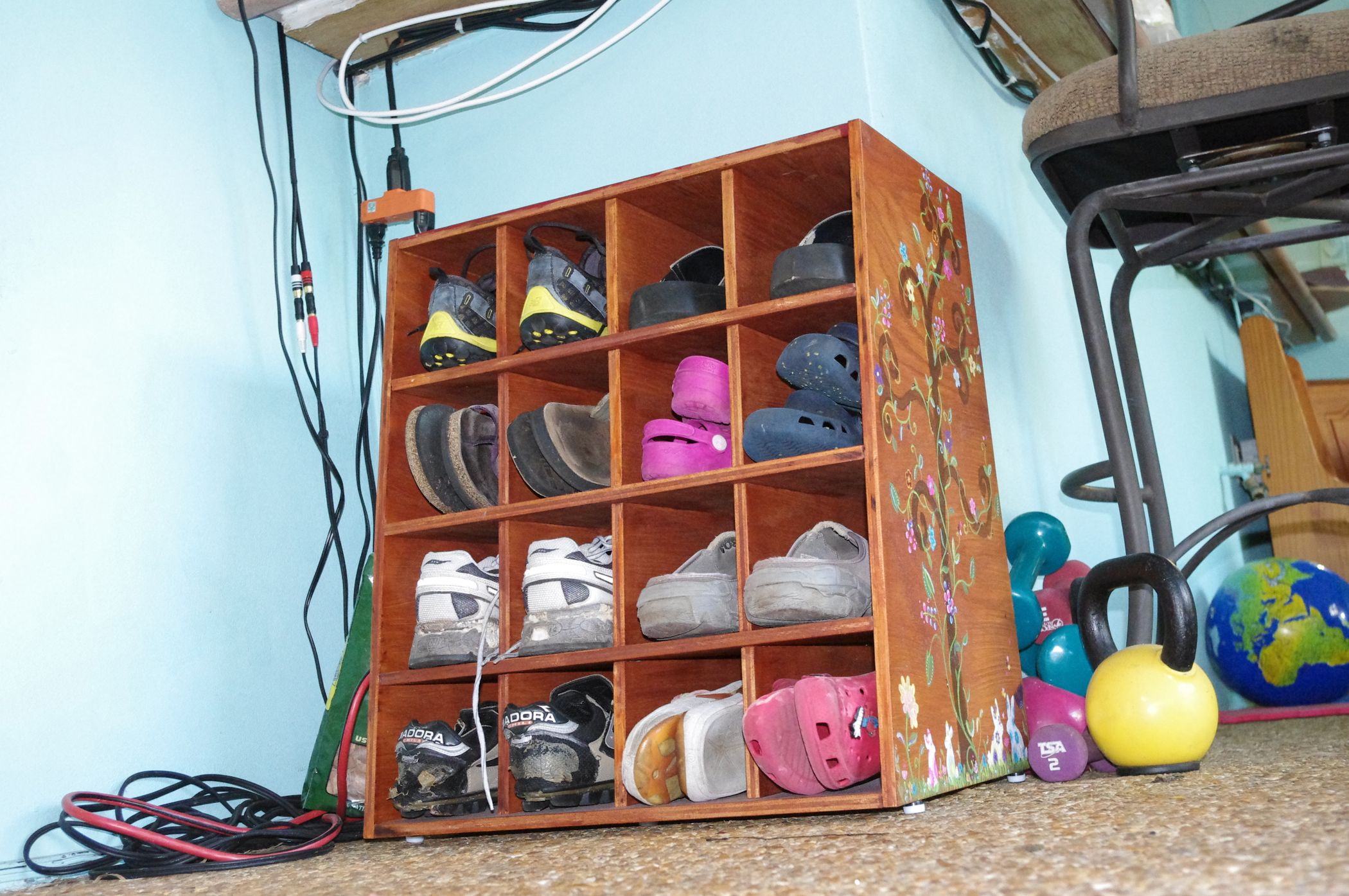 The Shoe Keeper AKA Shoe Organizer /Clutter Reducer : 3 Steps ...