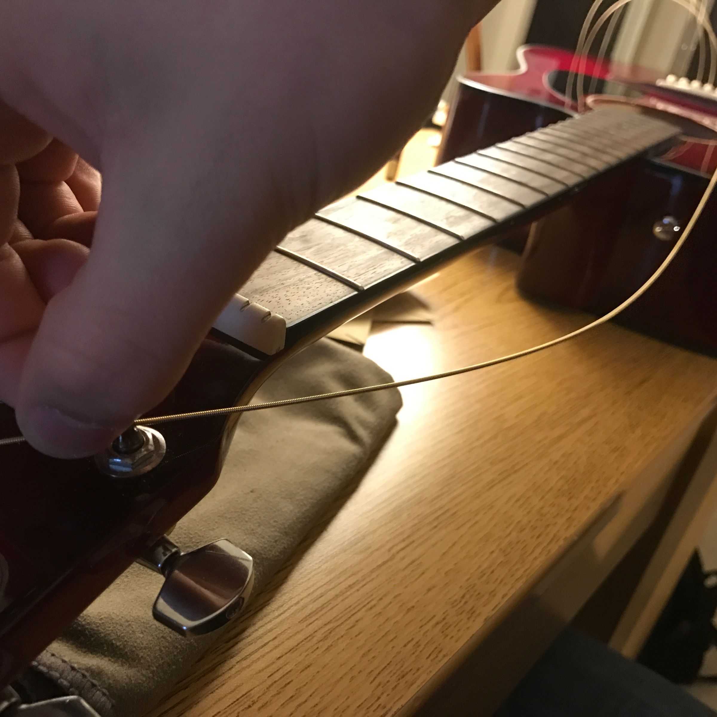 How to String a Steel-String Acoustic Guitar : 11 Steps (with Pictures ...