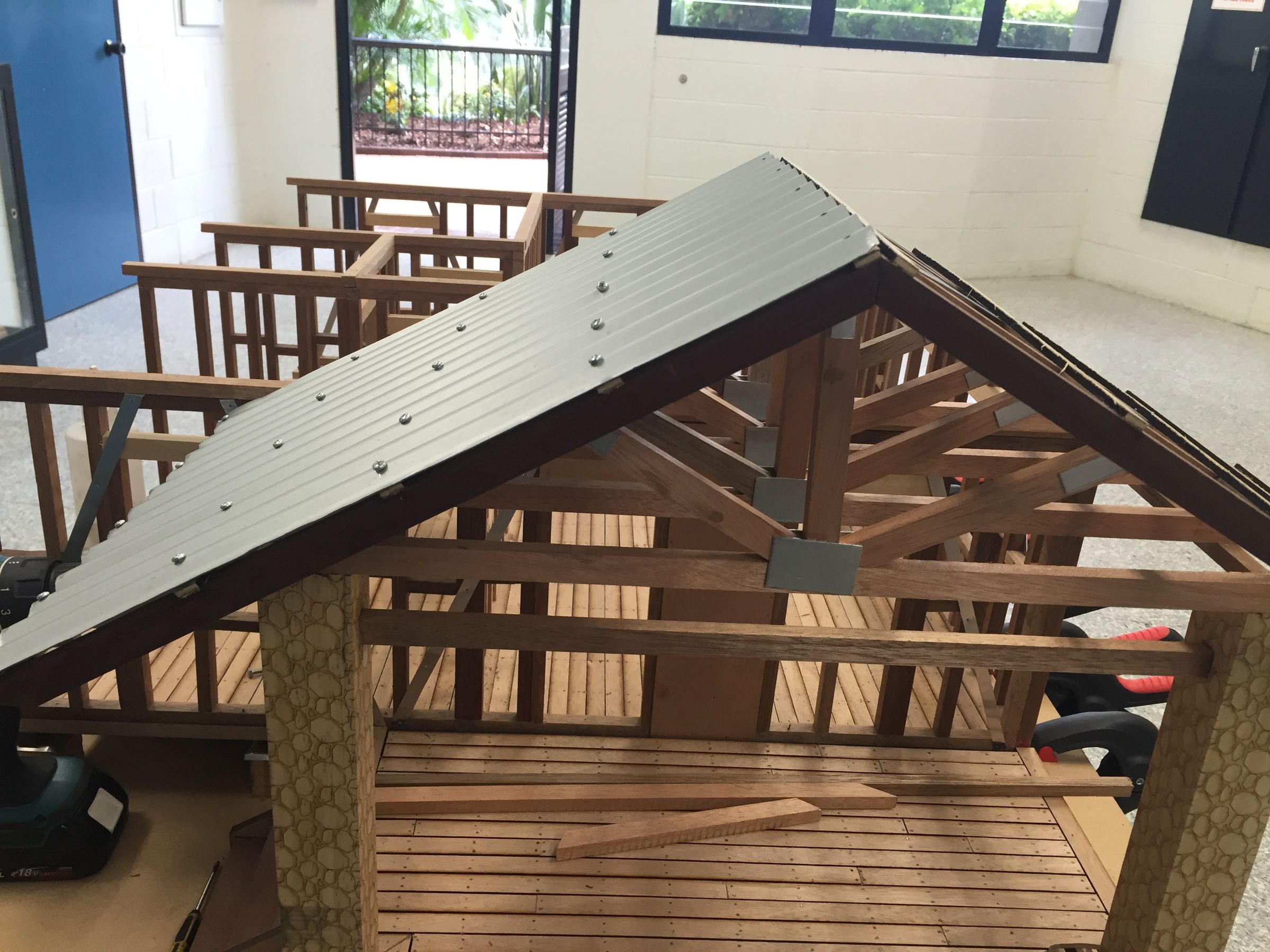 Scale House : 24 Steps (with Pictures) - Instructables