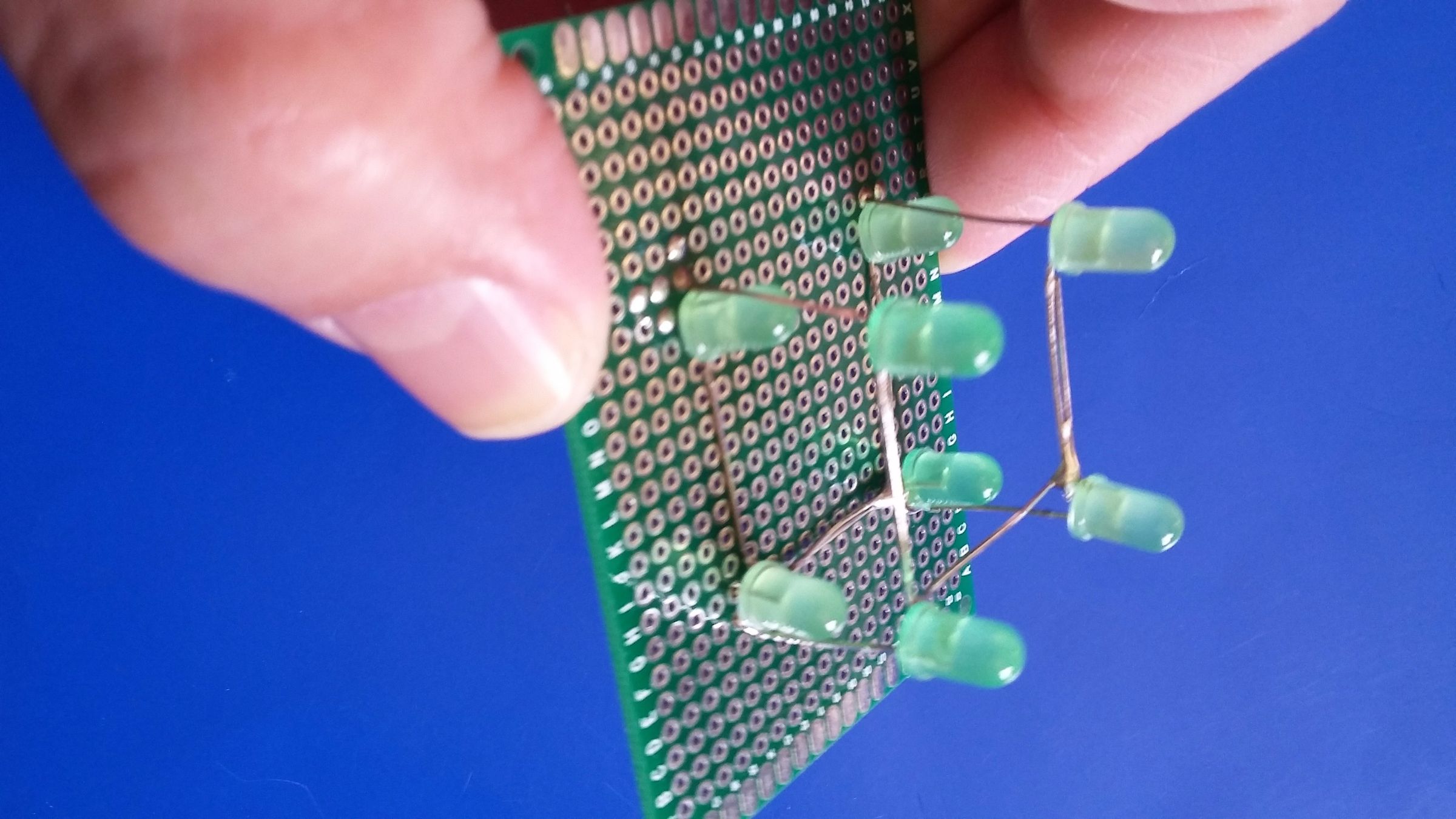 A Simple LED Cube 2X2X2 : 4 Steps (with Pictures) - Instructables