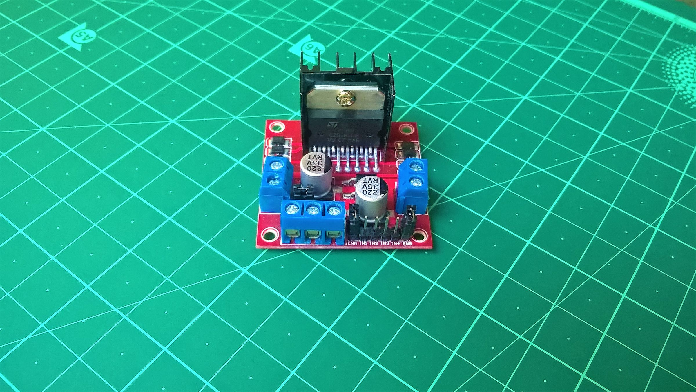 How to Make a DIY Smartphone Controlled RC Car : 8 Steps (with Pictures ...