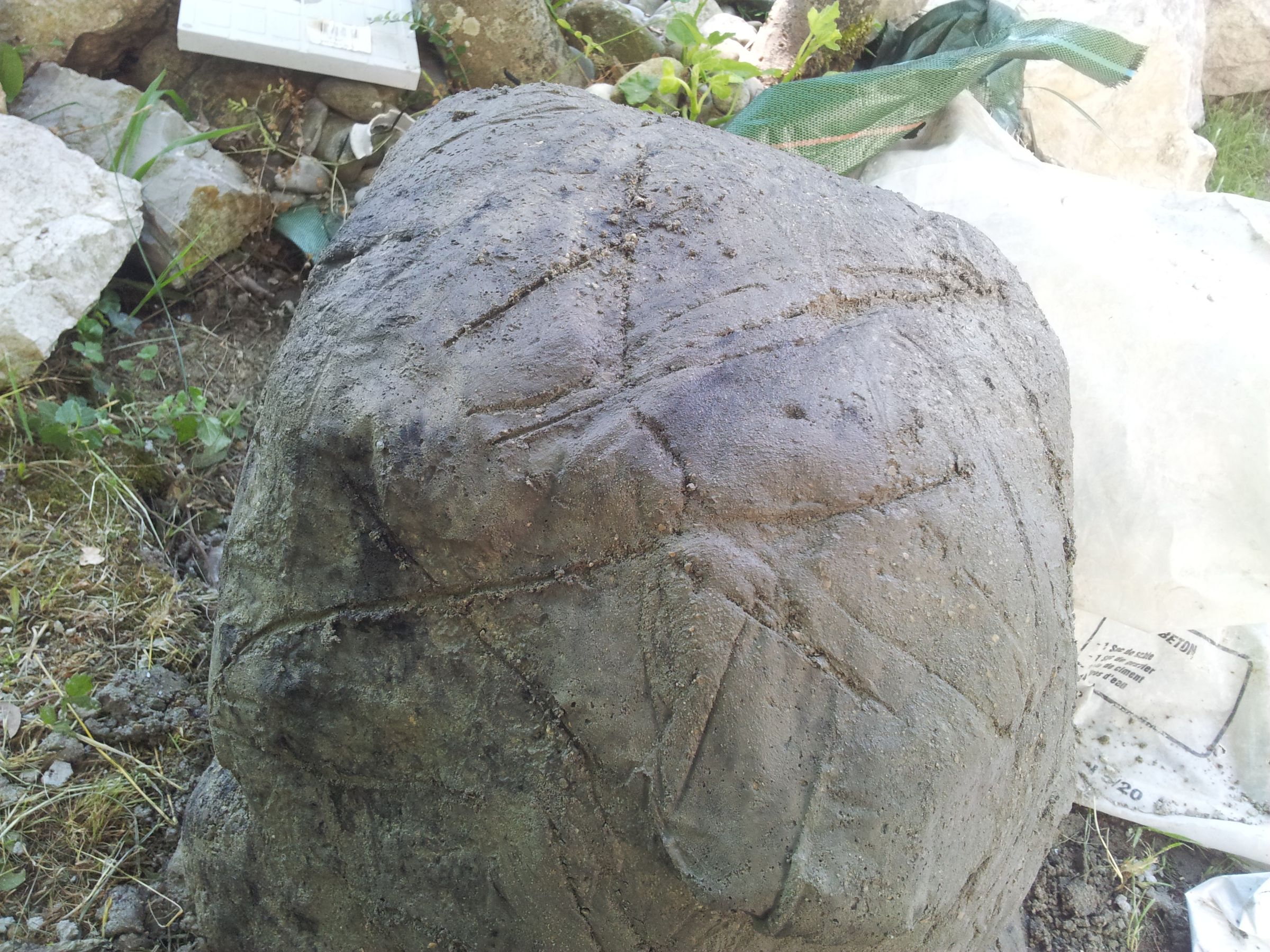 Concrete Rocks and Sculptures : 12 Steps - Instructables