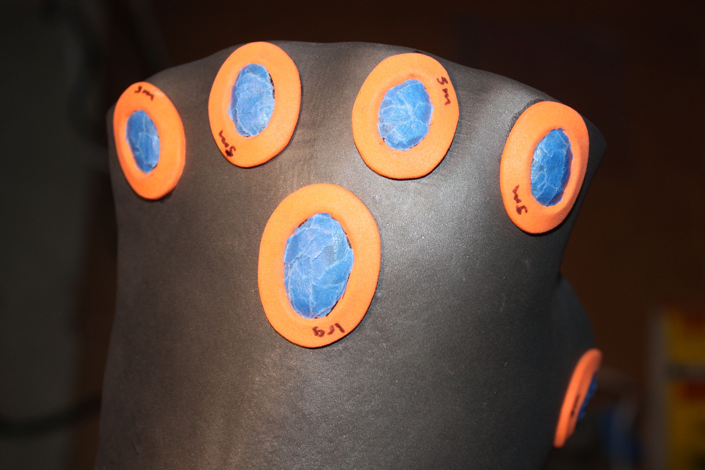 Infinity ∞ Gauntlet : 14 Steps (with Pictures) - Instructables
